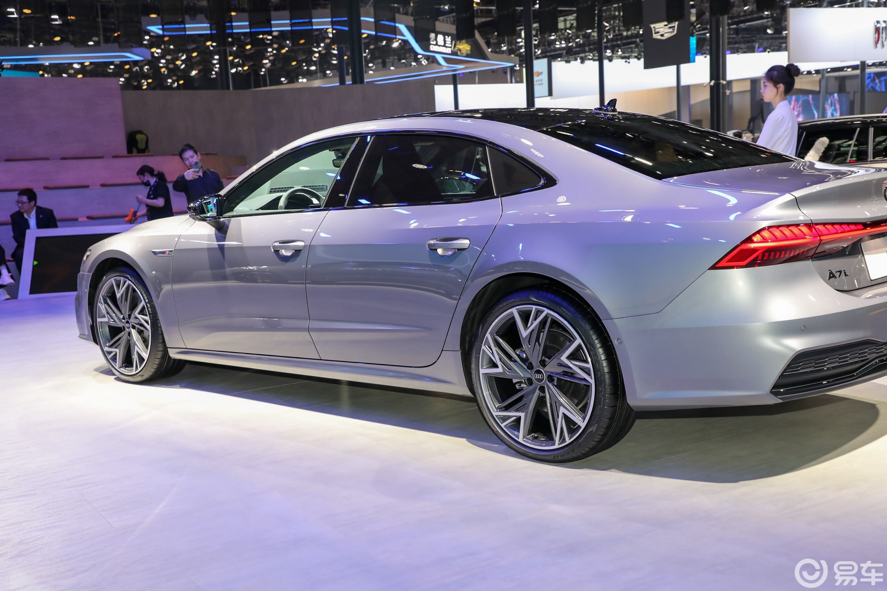 【奥迪A7L55 TFSI quattro S-line 黑武士版图片-汽车图片大全】-易车