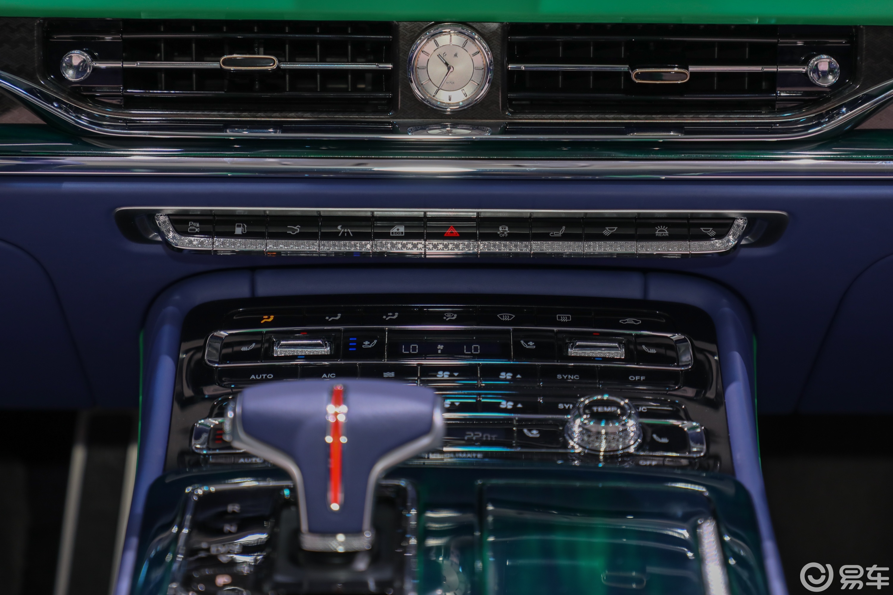 【红旗L54.0T 顶配版内饰图片-汽车图片大全】-易车