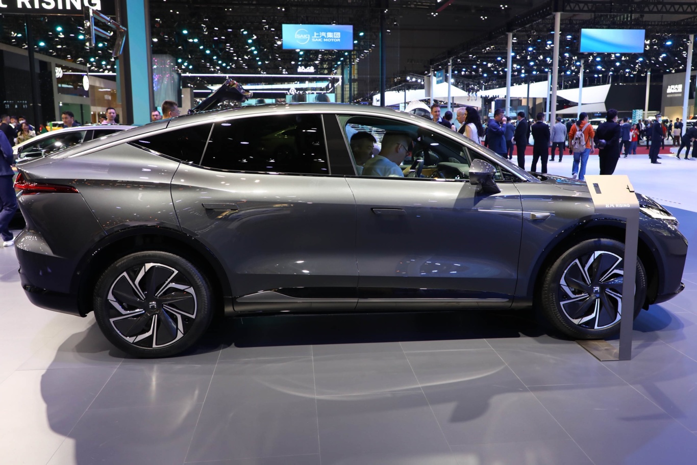 【飞凡R7606km 四驱旗舰版图片-汽车图片大全】-易车