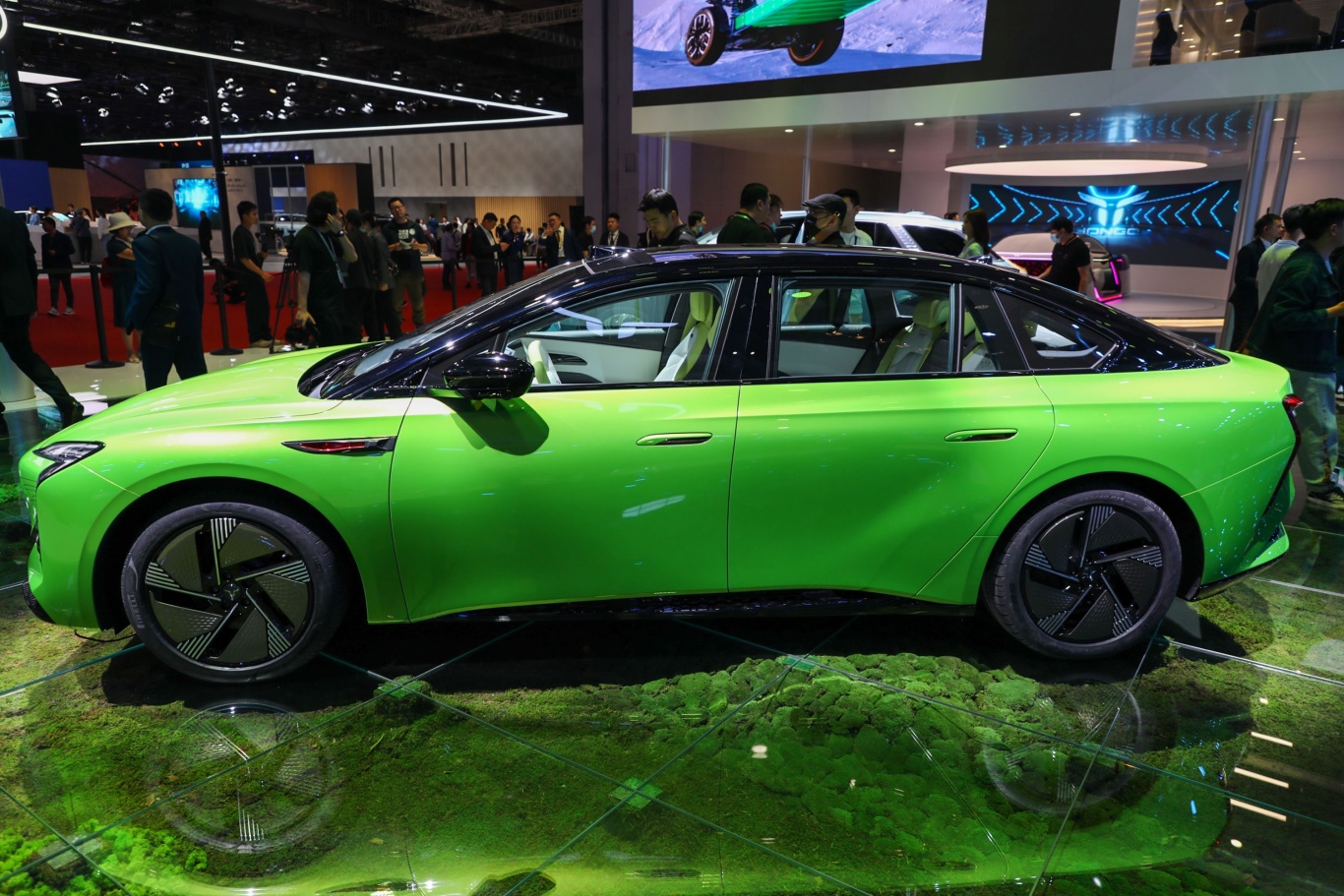 【红旗EH7试装版外观图片-汽车图片大全】-易车