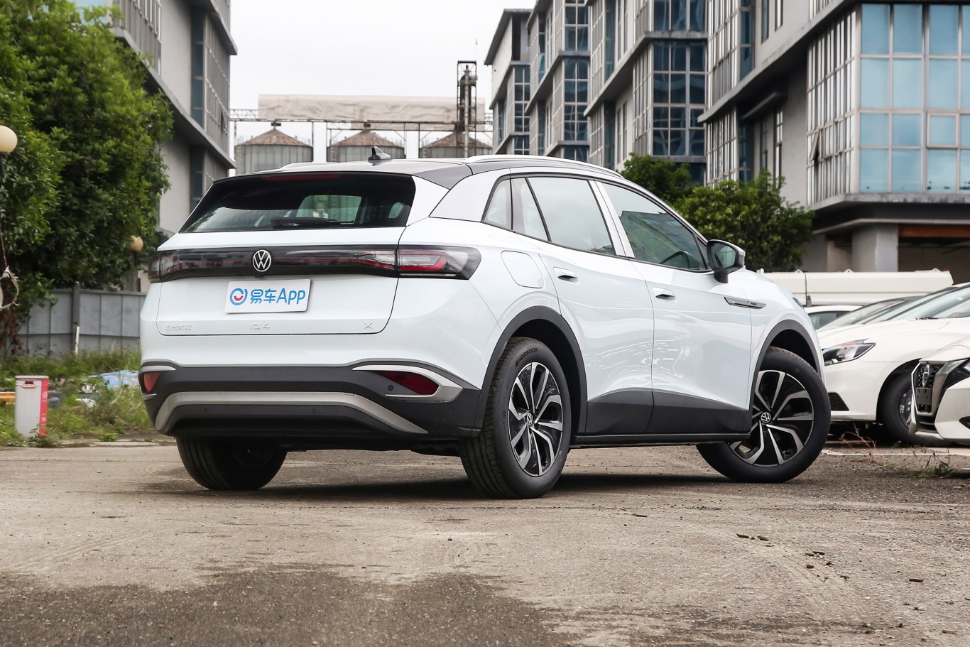 【ID.4 X升级款 425km 纯净智享版侧后45度车头向右水平图片-汽车图片大全】-易车