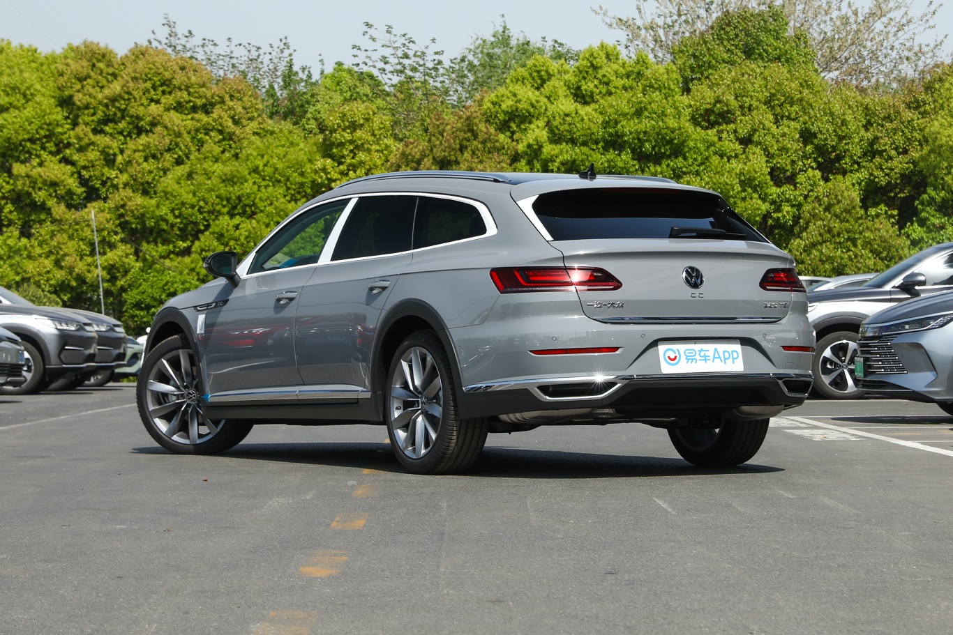 【一汽-大众CC猎装车 380TSI 猎风版侧后45度车头向左水平图片-汽车图片大全】-易车