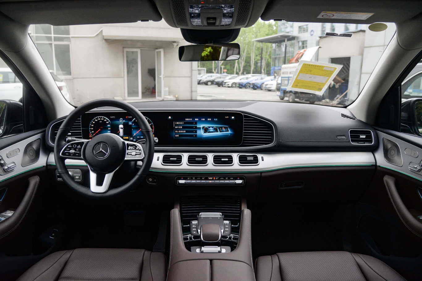 【奔驰GLS改款 GLS 400 4MATIC内饰全景正拍图片-汽车图片大全】-易车