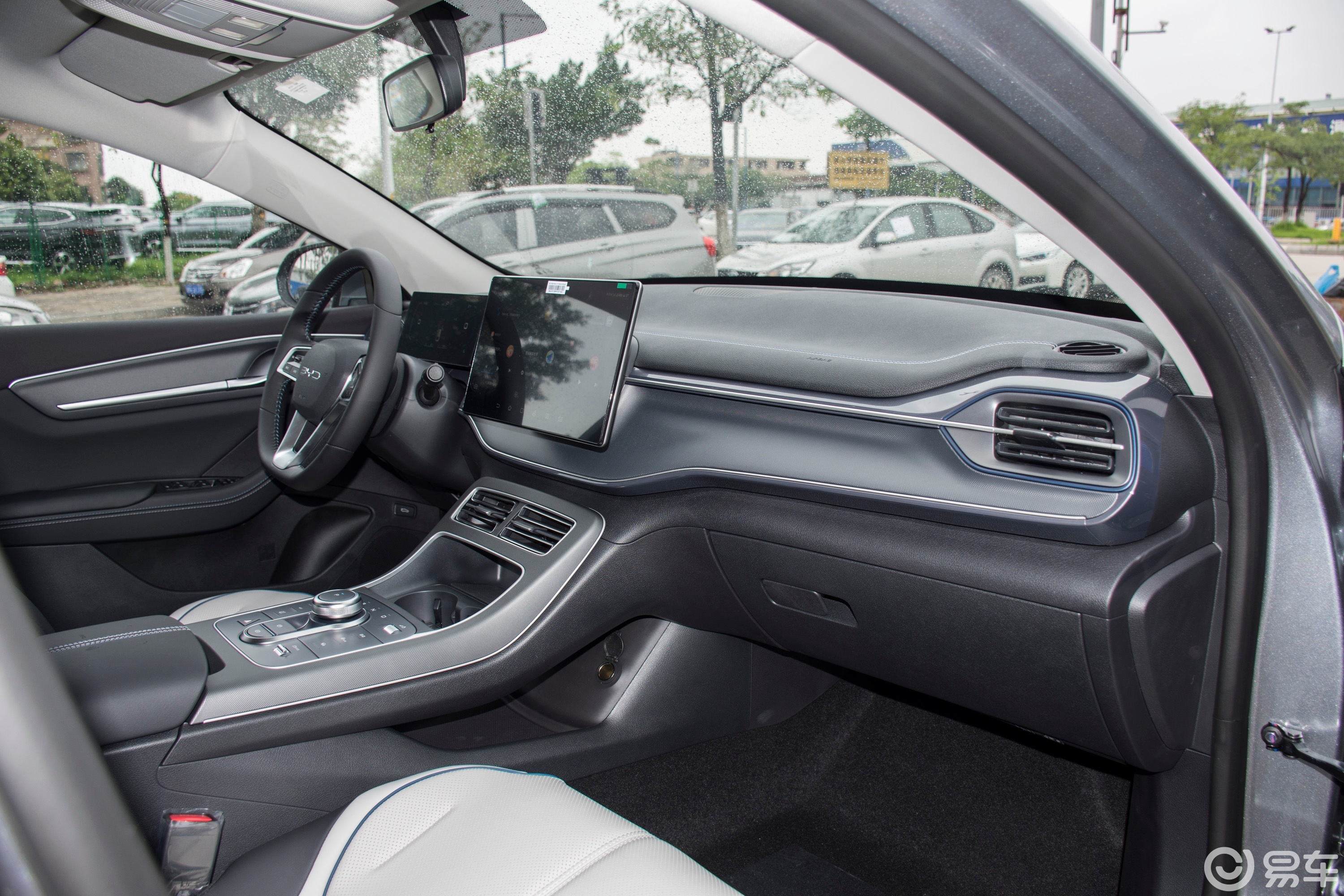 【驱逐舰05冠军版 DM-i 1.5L 120km 尊贵型内饰全景副驾驶员方向图片-汽车图片大全】-易车