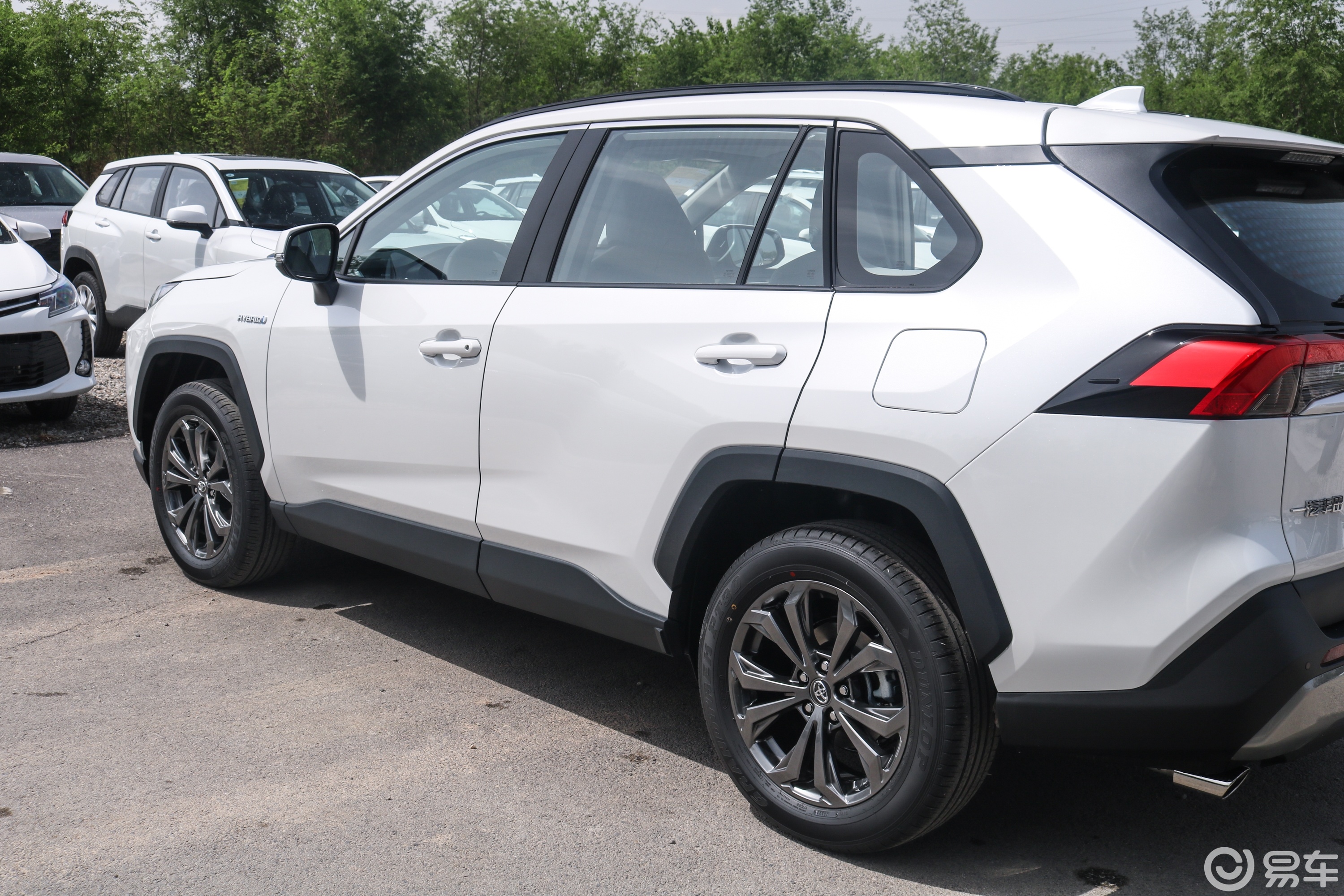 【RAV4荣放双擎 2.5L 两驱精英PLUS版外观细节图片-汽车图片大全】-易车