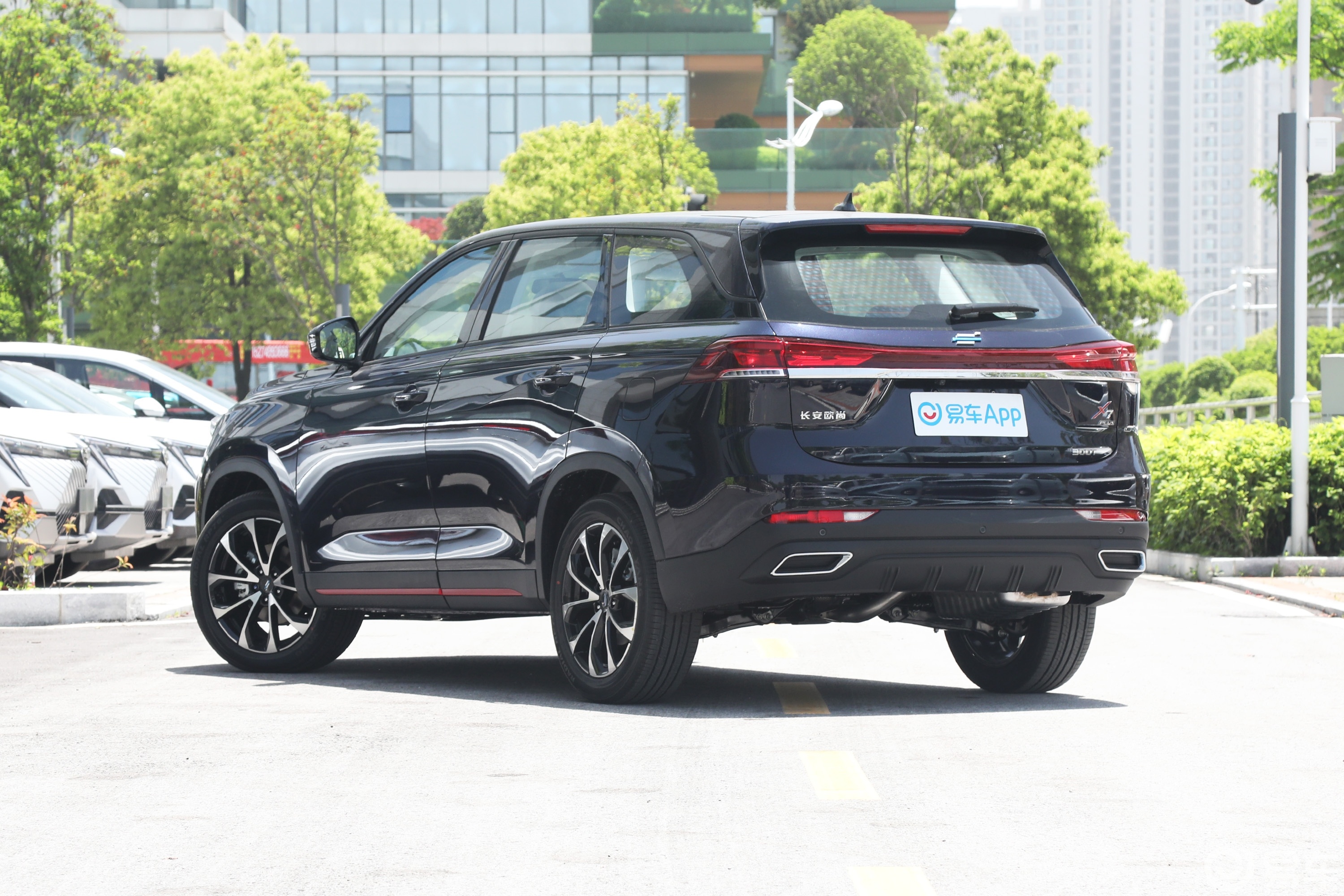 【长安欧尚X7 PLUS畅享版 1.5T 双离合智享型 5座外观图片-汽车图片大全】-易车