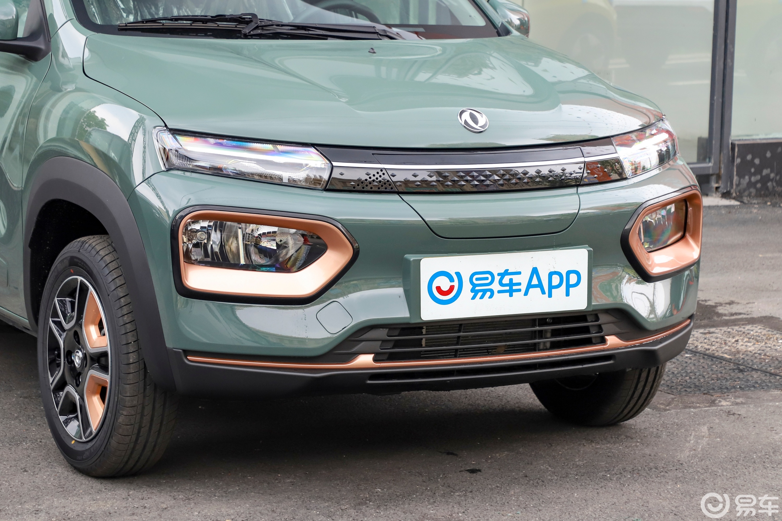 【纳米BOX冠军款 轻风版 201km 标准型前格栅侧俯拍图片-汽车图片大全】-易车