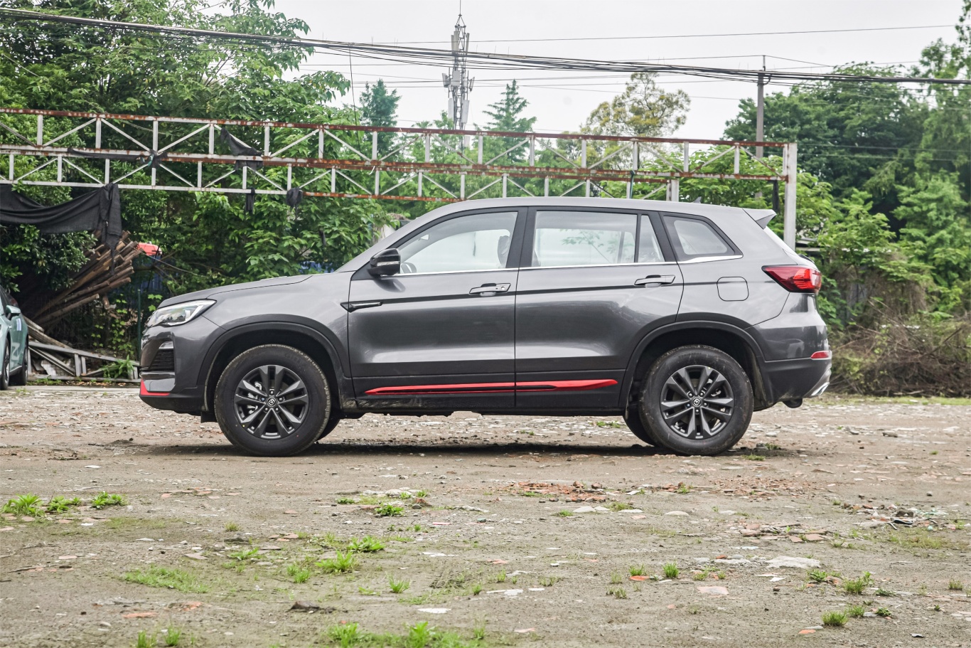 【长安CS75畅享版 1.5T 手动精英型正侧车头向左水平图片-汽车图片大全】-易车