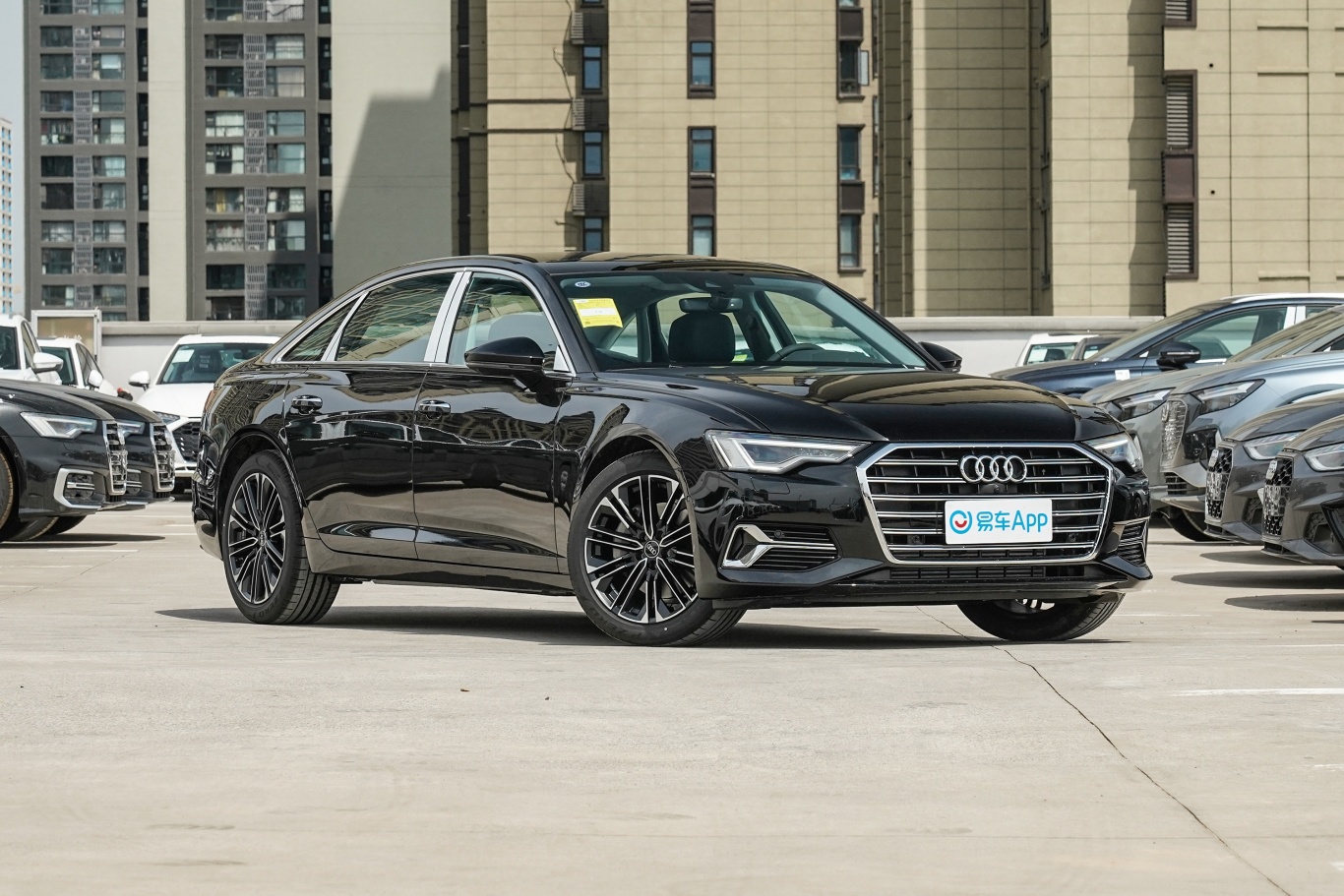 【奥迪A6L改款 45 TFSI 臻选致雅型侧前45度车头向右水平图片-汽车图片大全】-易车