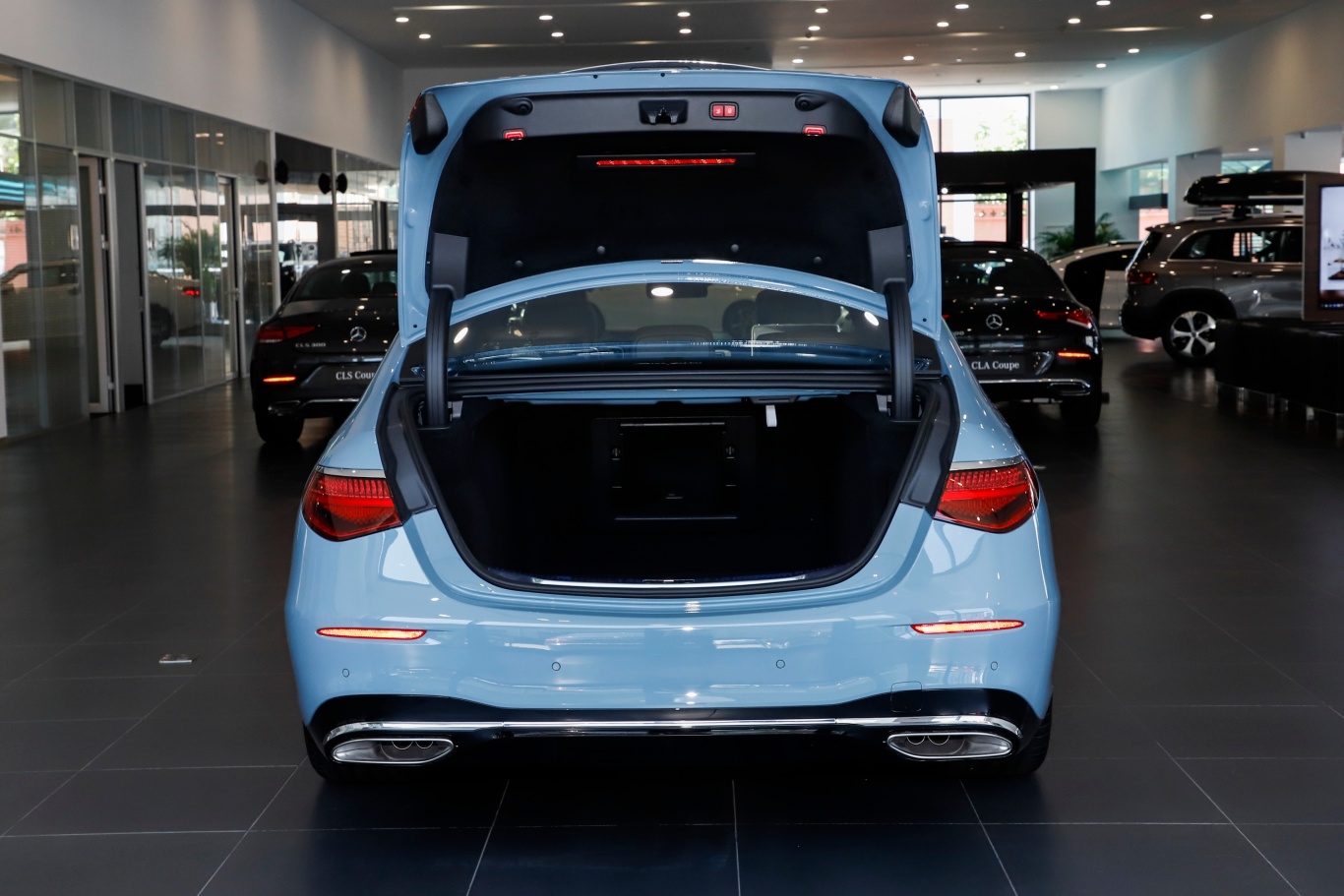 【奔驰S级S 500 L 4MATIC 匠心高定版后备厢图片-汽车图片大全】-易车