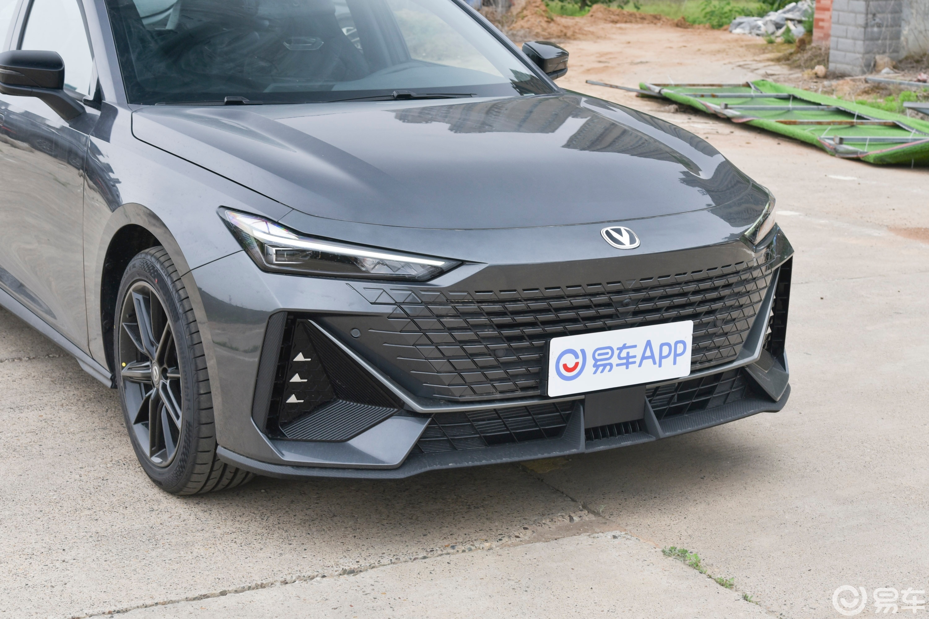 【长安UNI-V1.5T 尊享型外观图片-汽车图片大全】-易车