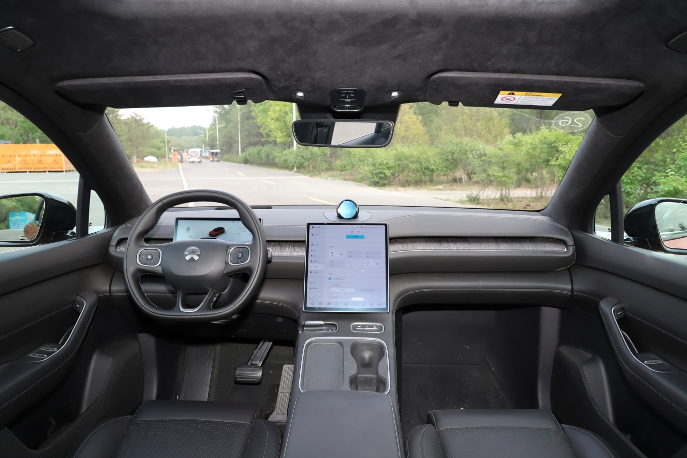 【蔚来ES6490km 75kWh内饰全景正拍图片-汽车图片大全】-易车