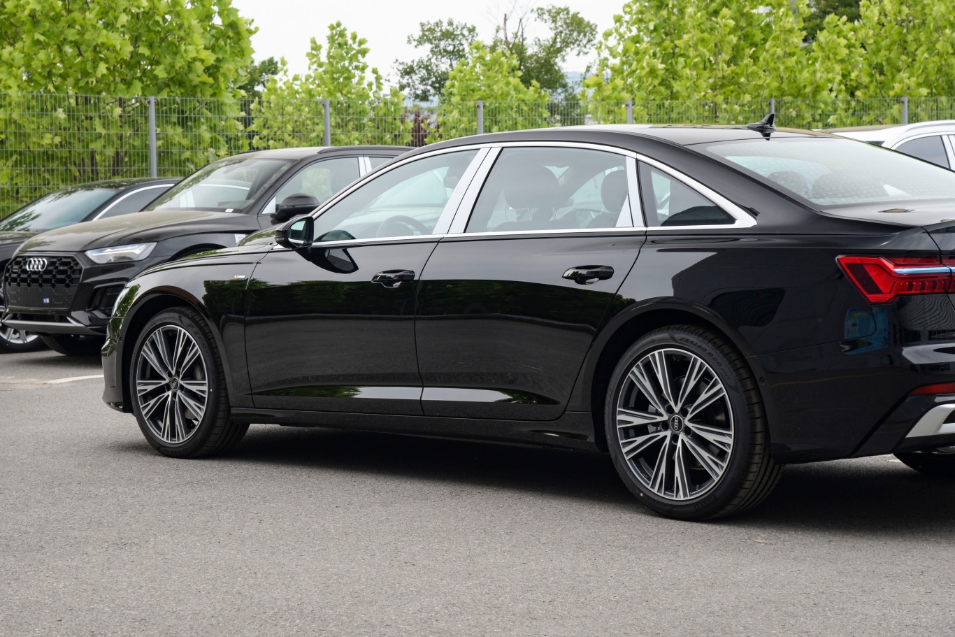 【奥迪A6L改款 45 TFSI quattro 尊享动感型外观细节图片-汽车图片大全】-易车