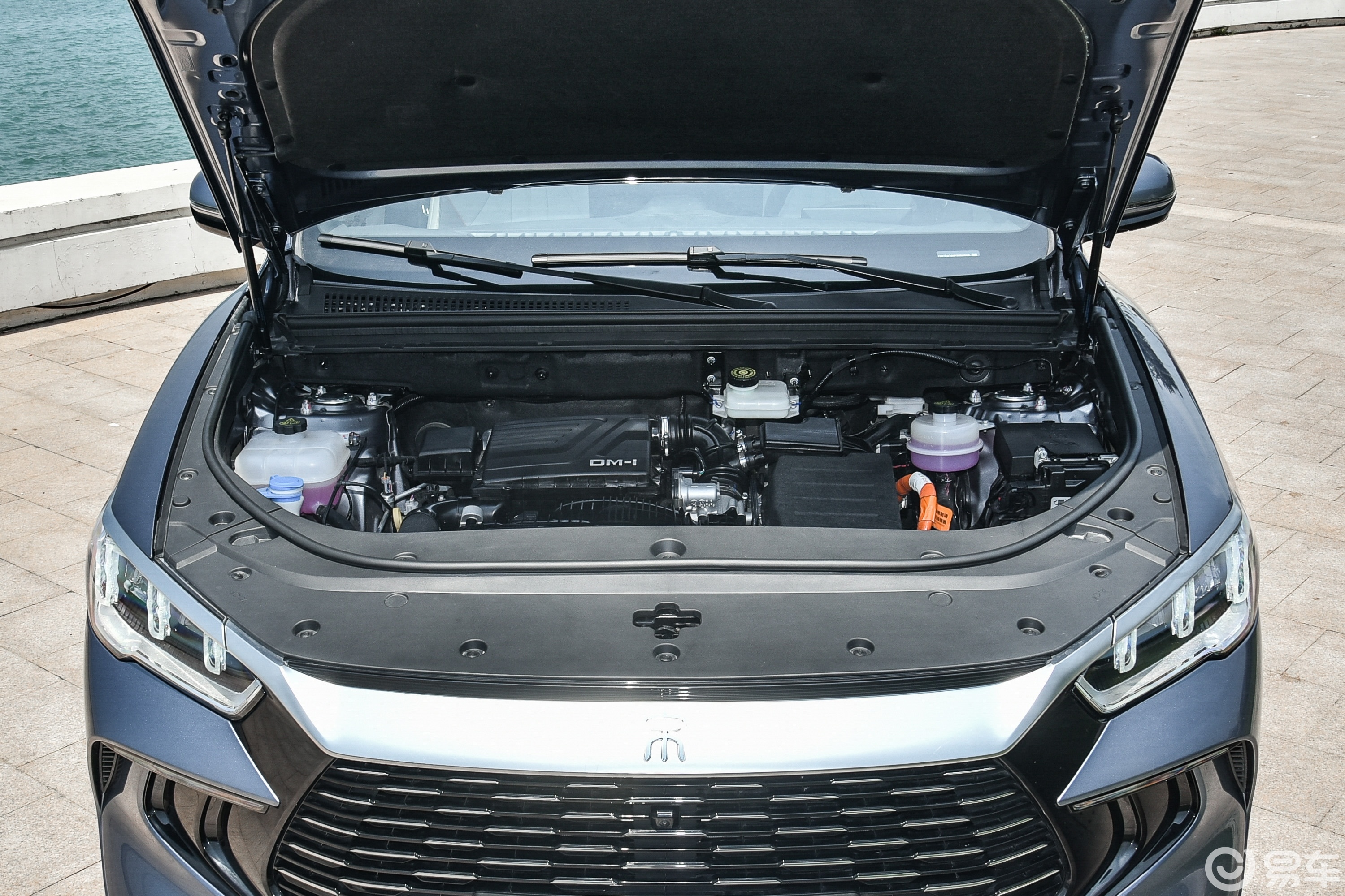 【宋Pro新能源DM-i 冠军版 1.5L 110km 卓越型发动机舱整体图片-汽车图片大全】-易车