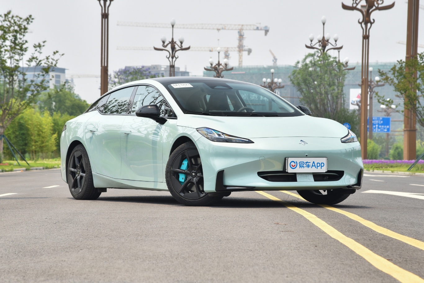 【昊铂GT710km 超充版图片-汽车图片大全】-易车