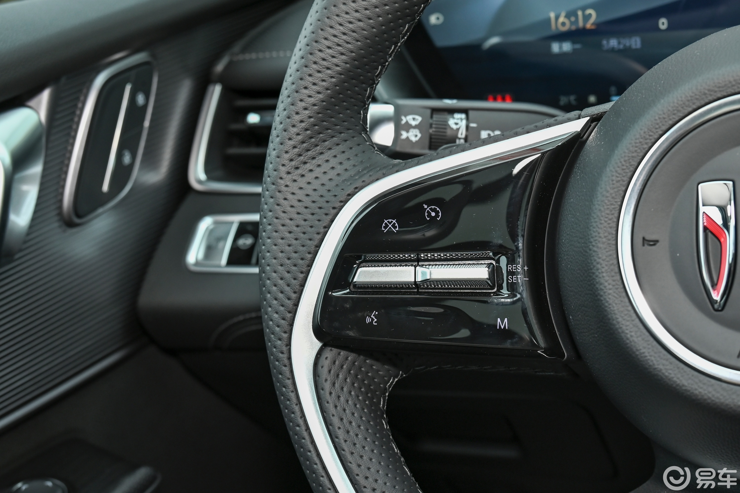 【君越28T 越享版左侧方向盘功能按键图片-汽车图片大全】-易车