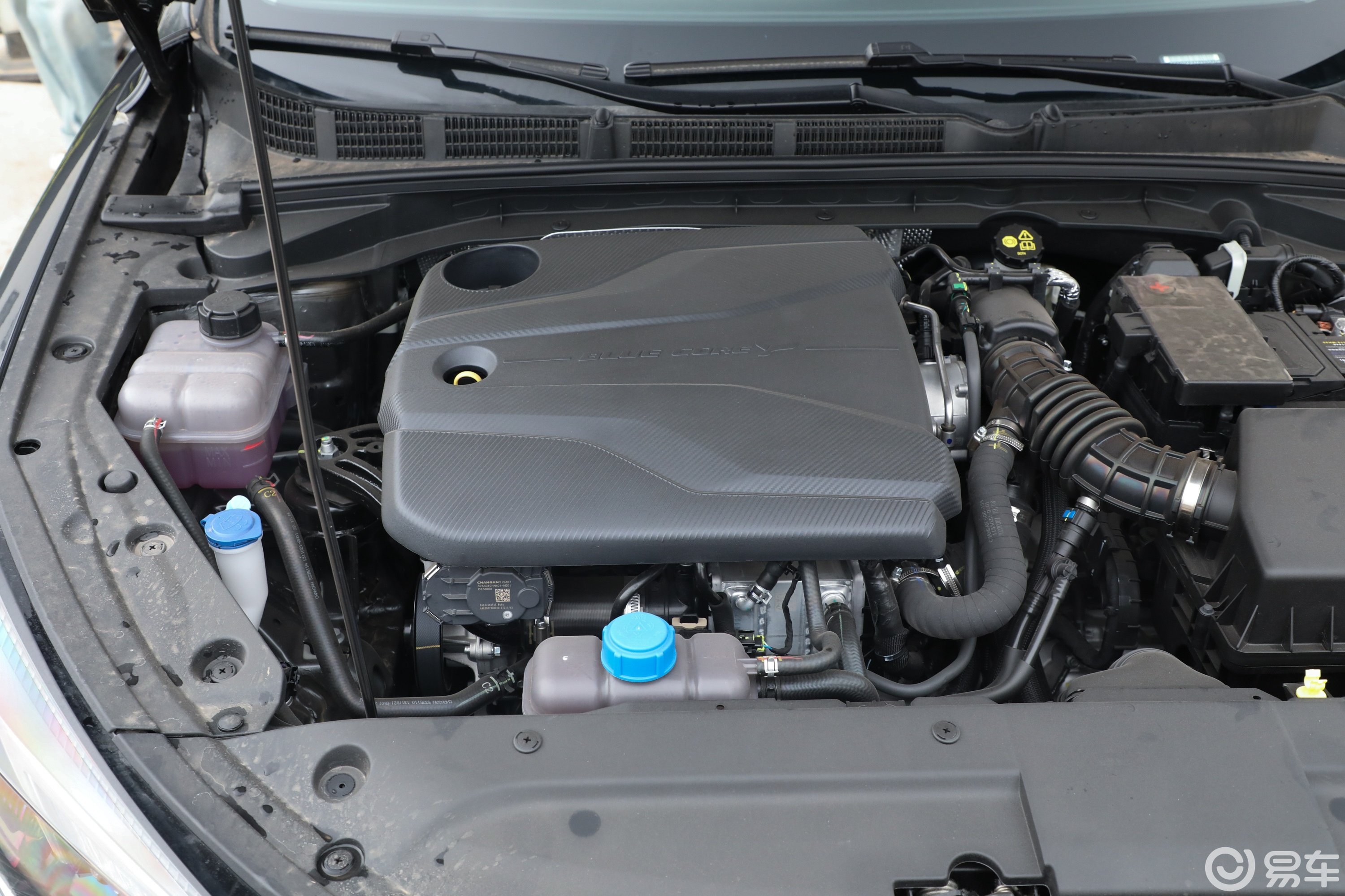 【逸动PLUS畅享版 蓝鲸NE 1.4T 尊贵型发动机特写图片-汽车图片大全】-易车