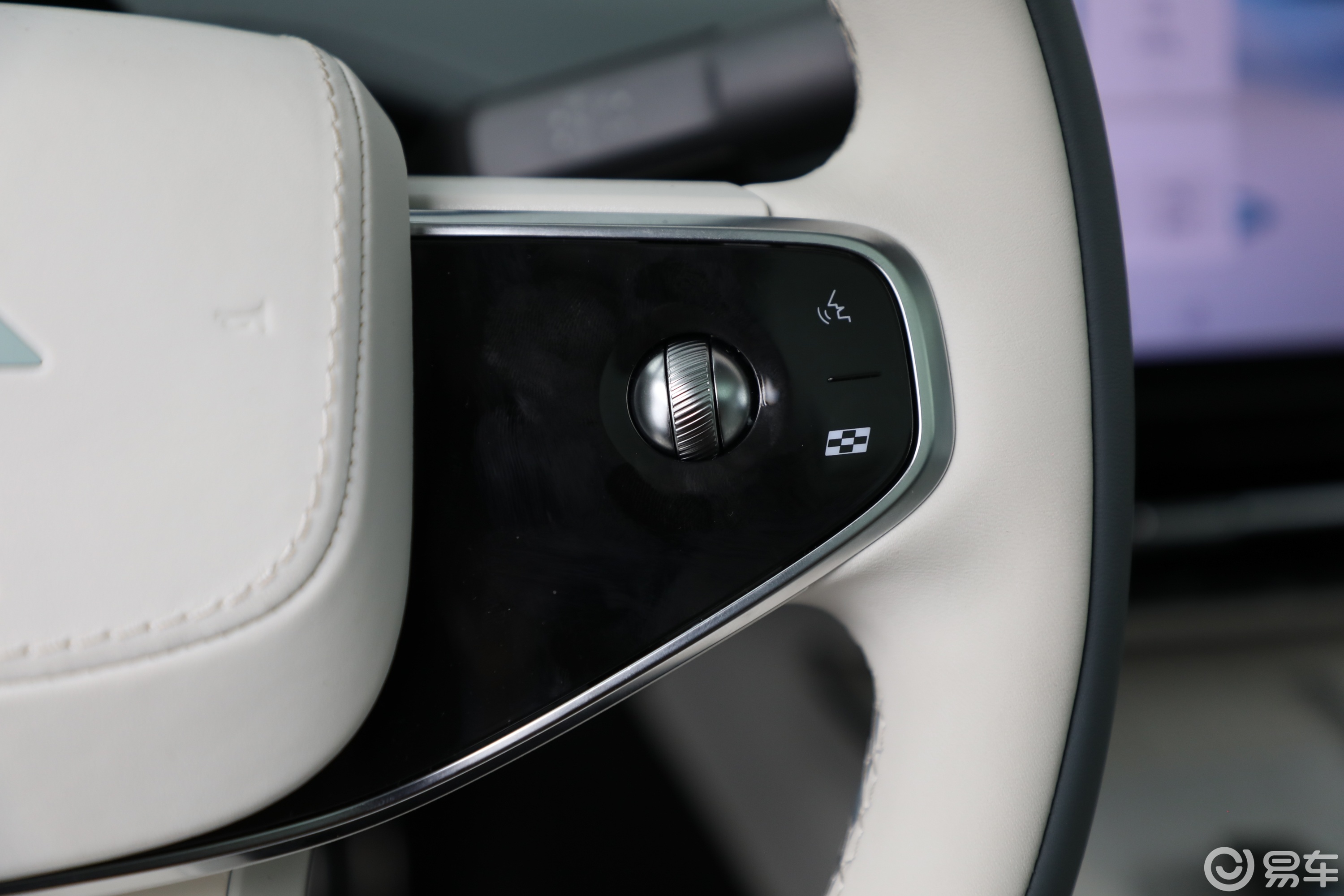 【昊铂GT710km 超充MAX版右侧方向盘功能按键图片-汽车图片大全】-易车
