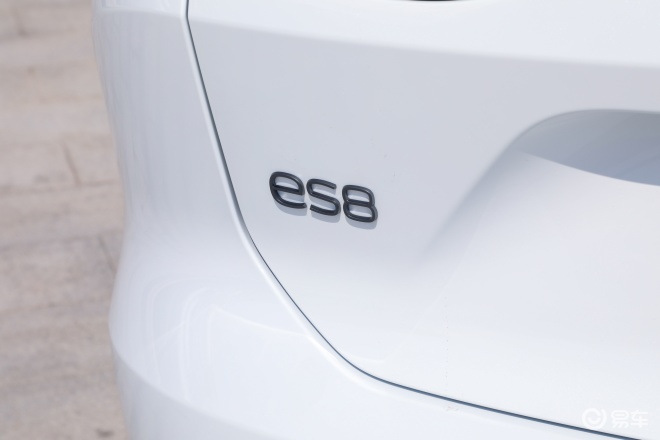 详细介绍了蔚来ET9搭载的黑科技之一——全线控智能底盘_易车