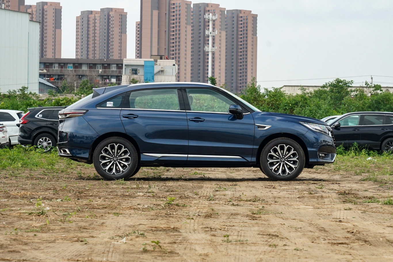 【本田UR-V370TURBO 四驱尊享版正侧车头向右水平图片-汽车图片大全】-易车