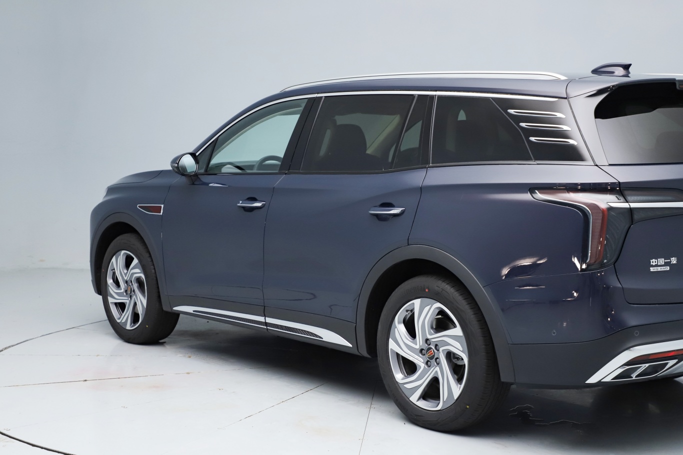 【红旗HS72.0T 四驱旗领版 7座外观细节图片-汽车图片大全】-易车