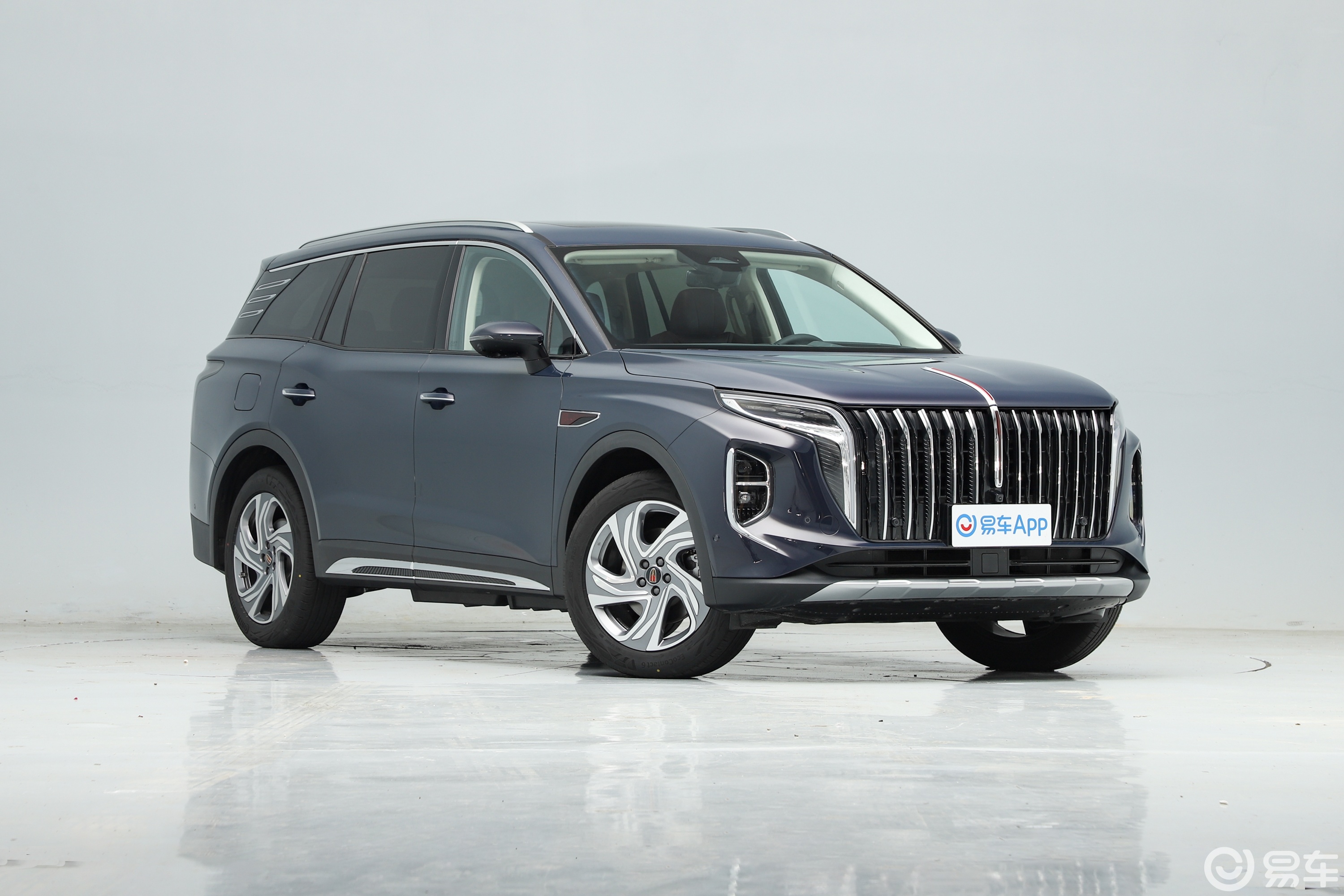 【红旗HS72.0T 四驱旗领版 7座侧前45度车头向右水平图片-汽车图片大全】-易车