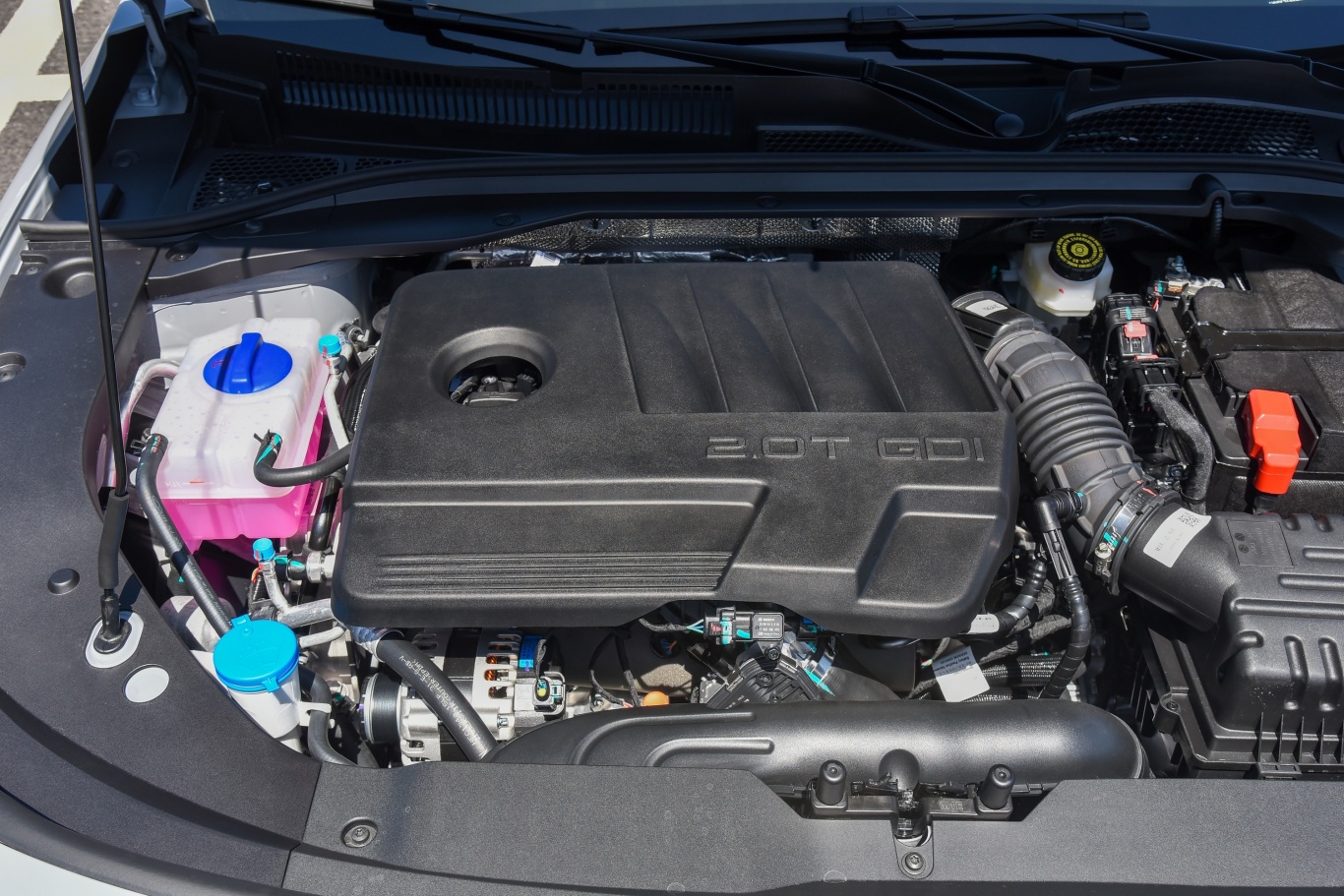 【艾瑞泽8高能版 2.0T 劲发动机特写图片-汽车图片大全】-易车