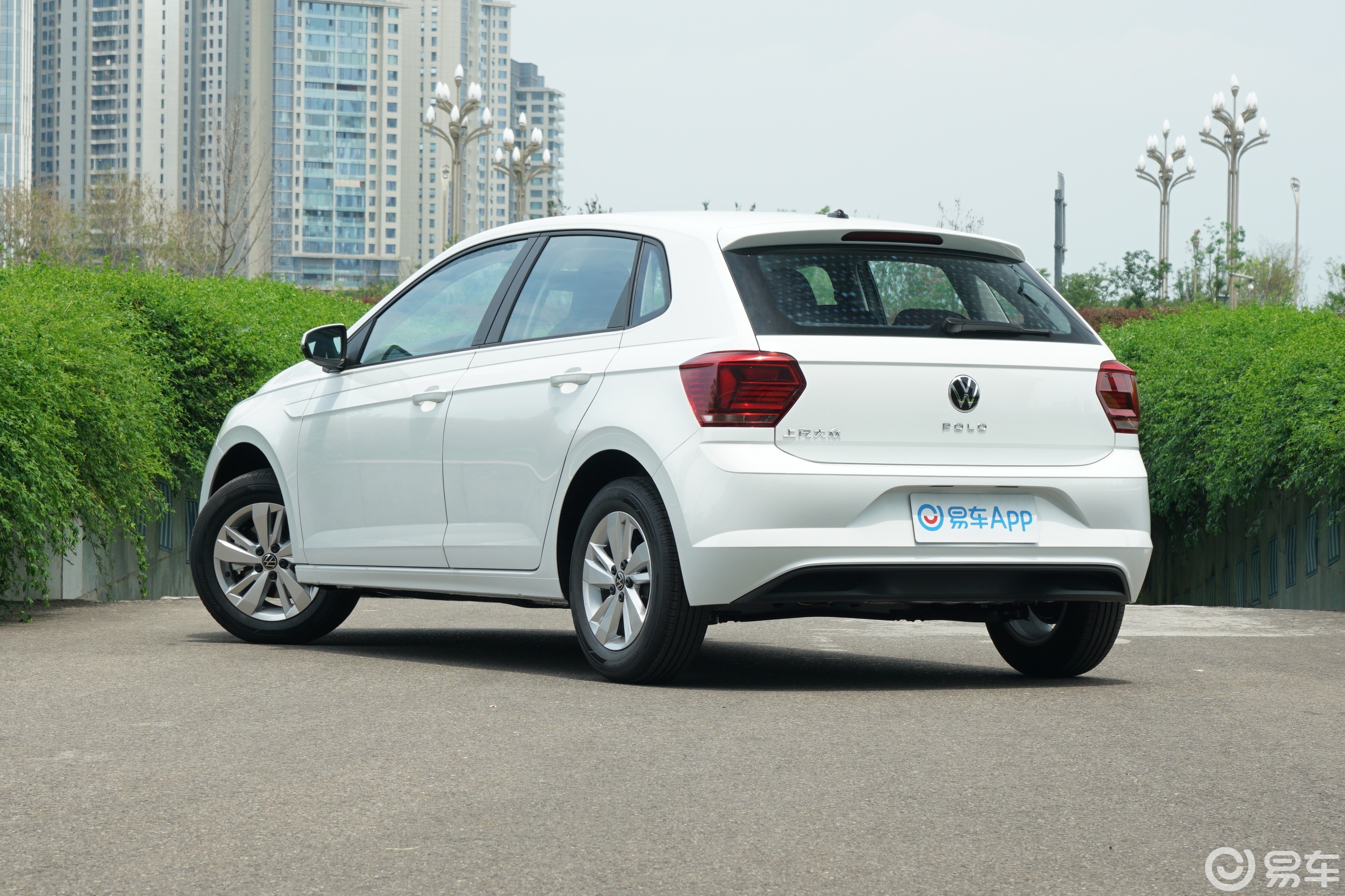 【Polo改款 Plus 1.5L 手动纵情乐活版侧后45度车头向左水平图片-汽车图片大全】-易车