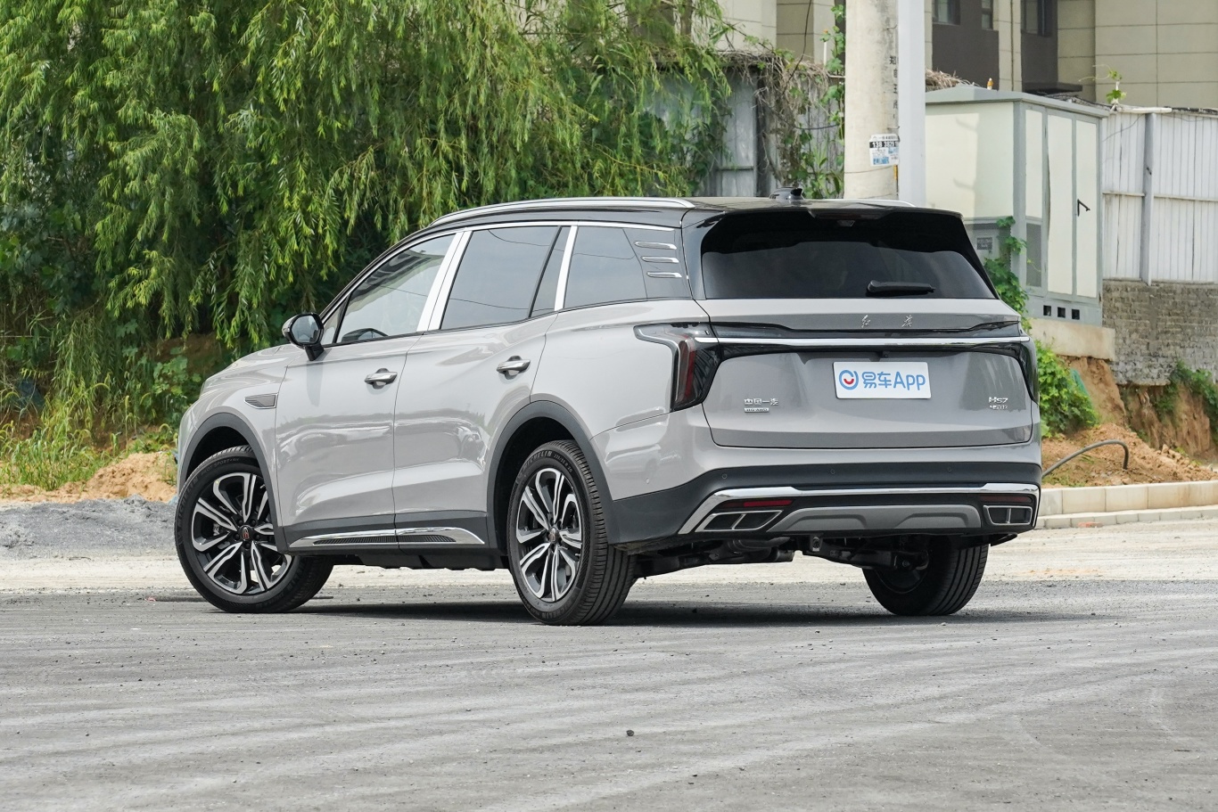 【红旗HS72.0T 四驱旗领版 7座侧后45度车头向左水平图片-汽车图片大全】-易车