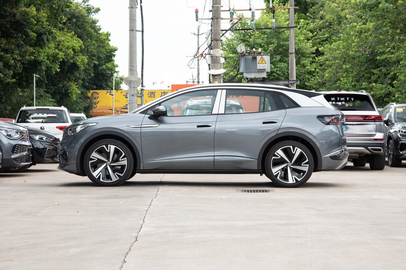 【ID.4 X升级款 561km 劲能四驱版正侧车头向左水平图片-汽车图片大全】-易车