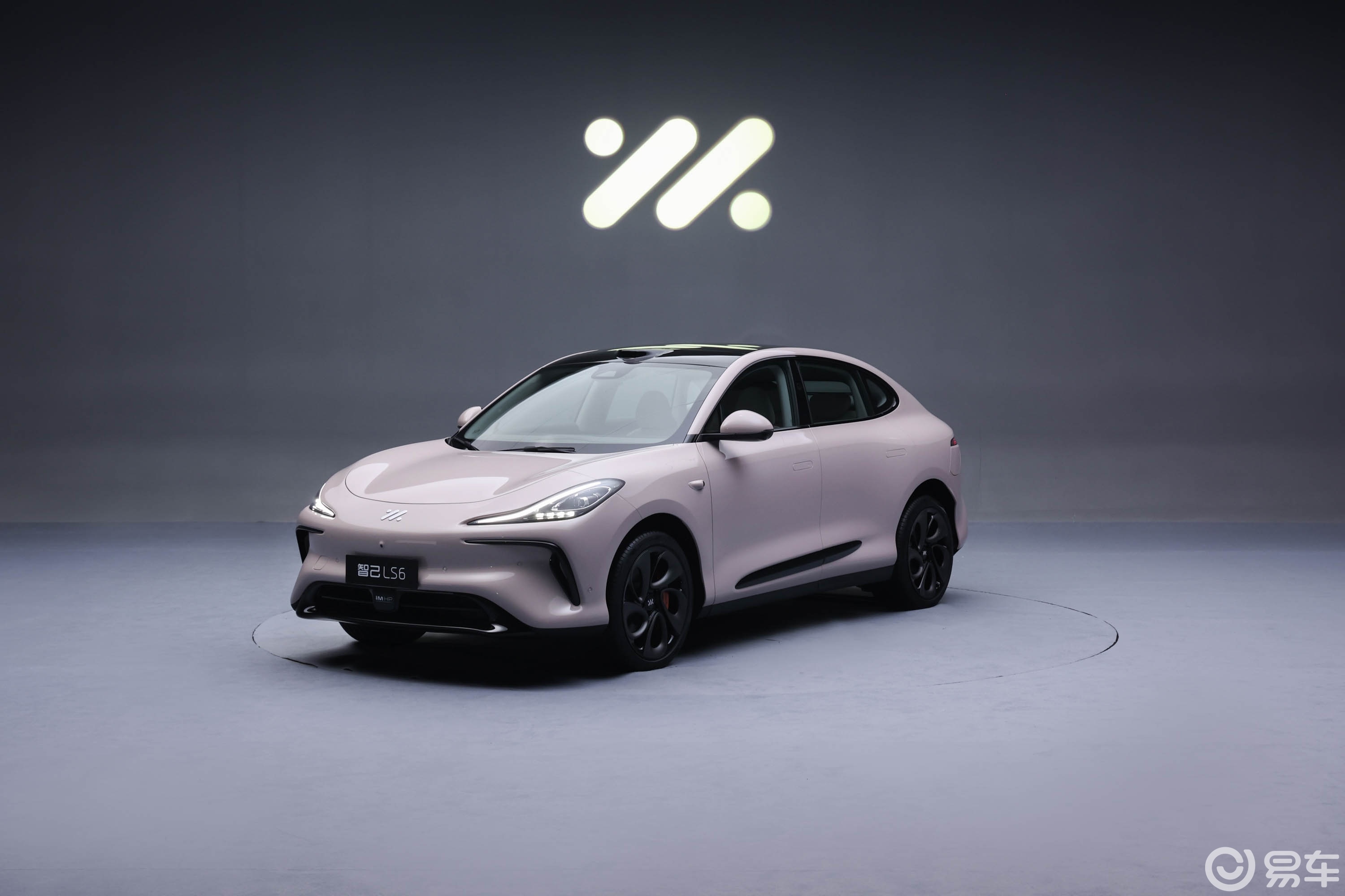 【智己LS6图片-汽车图片大全】-易车