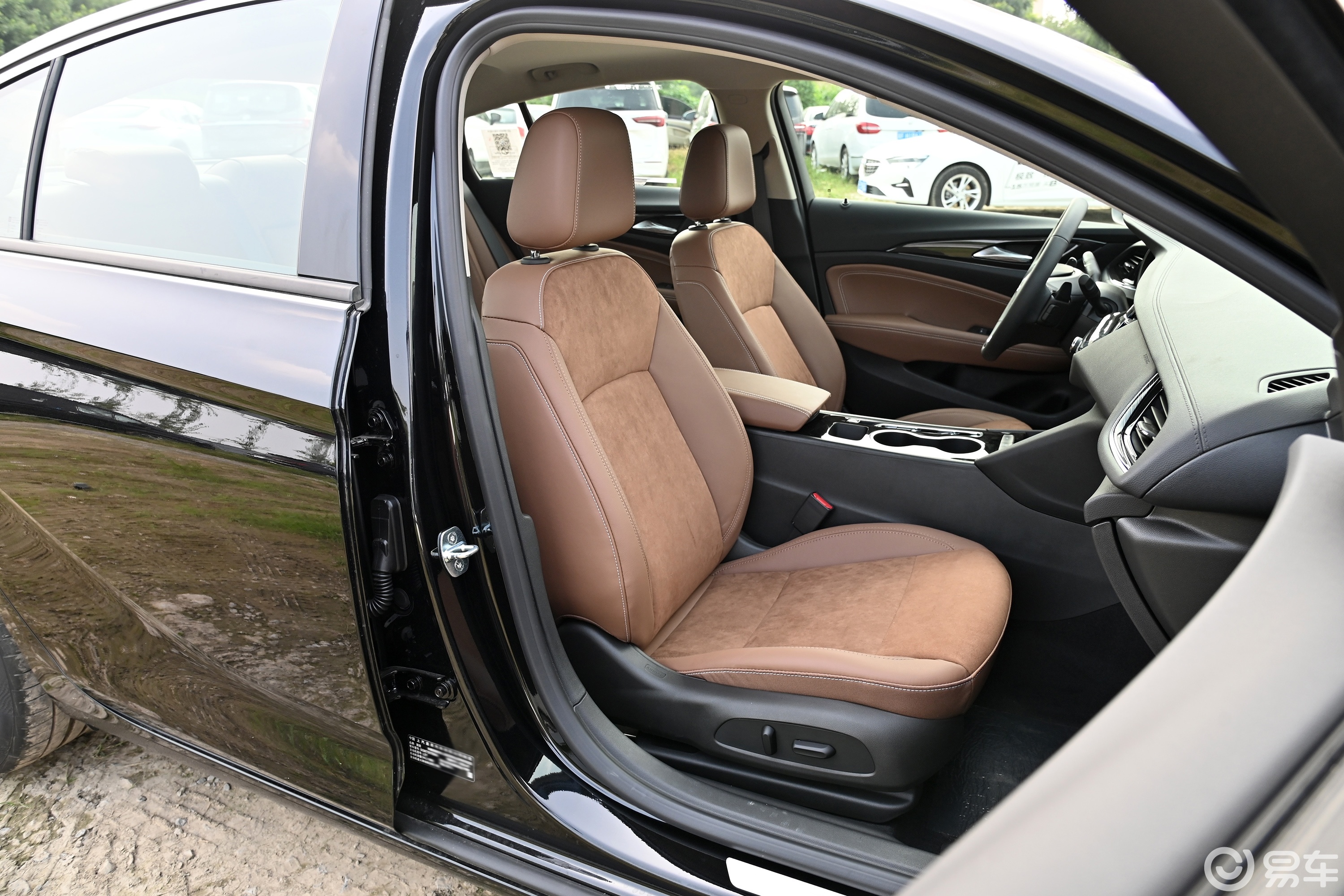 【君威28T 纵享版副驾驶座椅图片-汽车图片大全】-易车