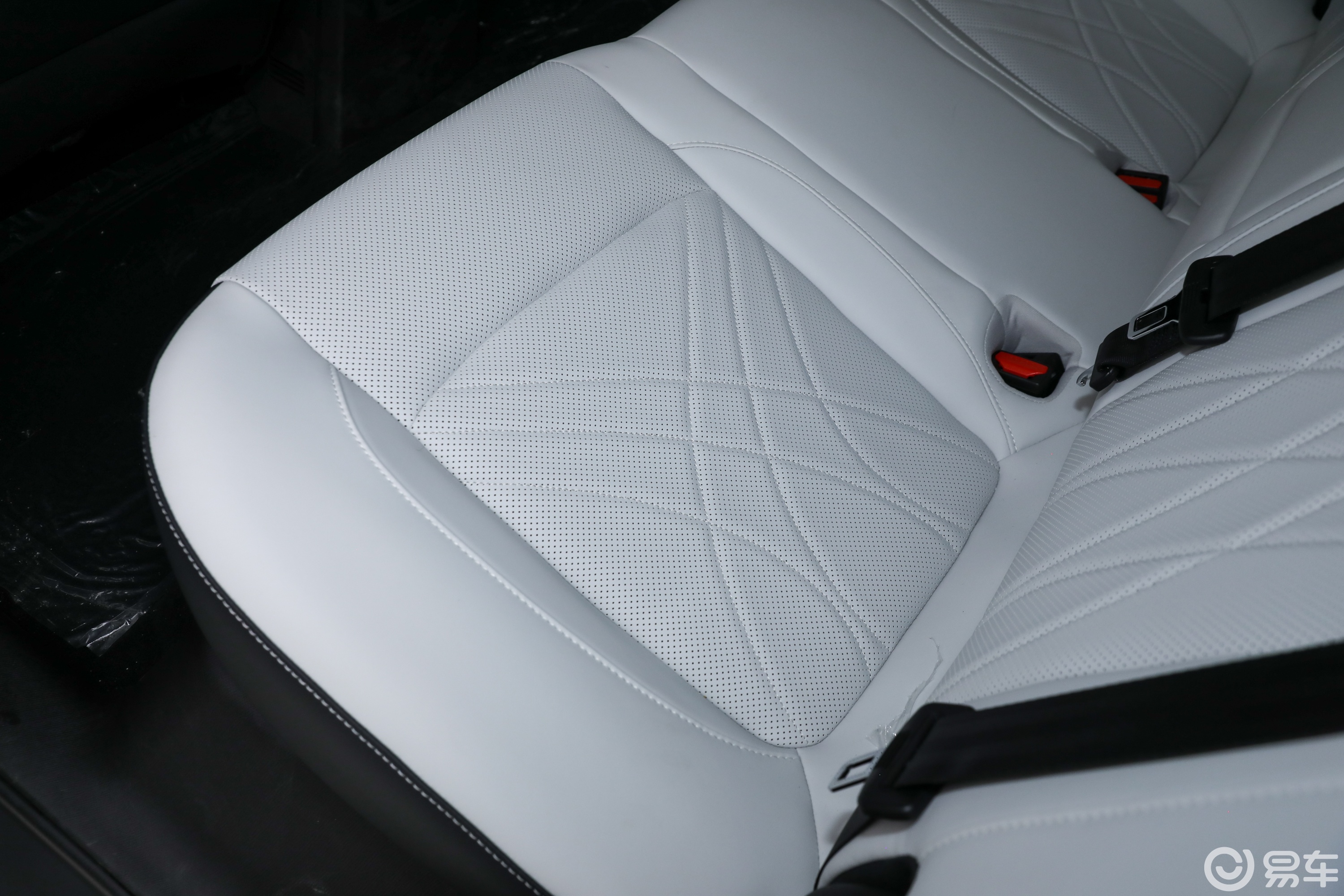 【奇瑞舒享家512km Max后排空间图片-汽车图片大全】-易车