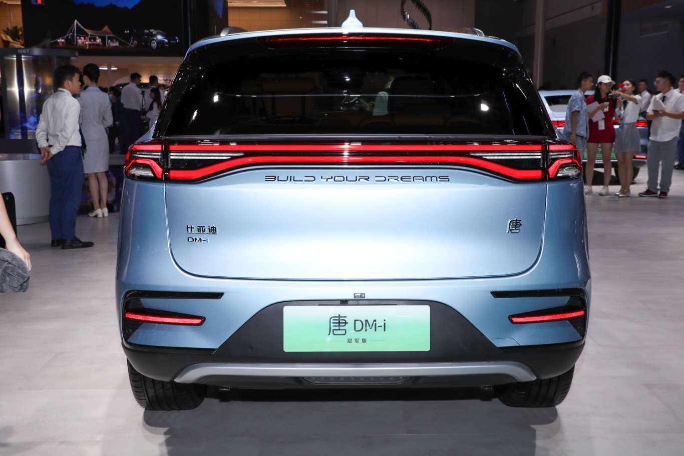 【唐新能源DM-i 冠军版 1.5T 200km 前驱尊享型 7座图片-汽车图片大全】-易车