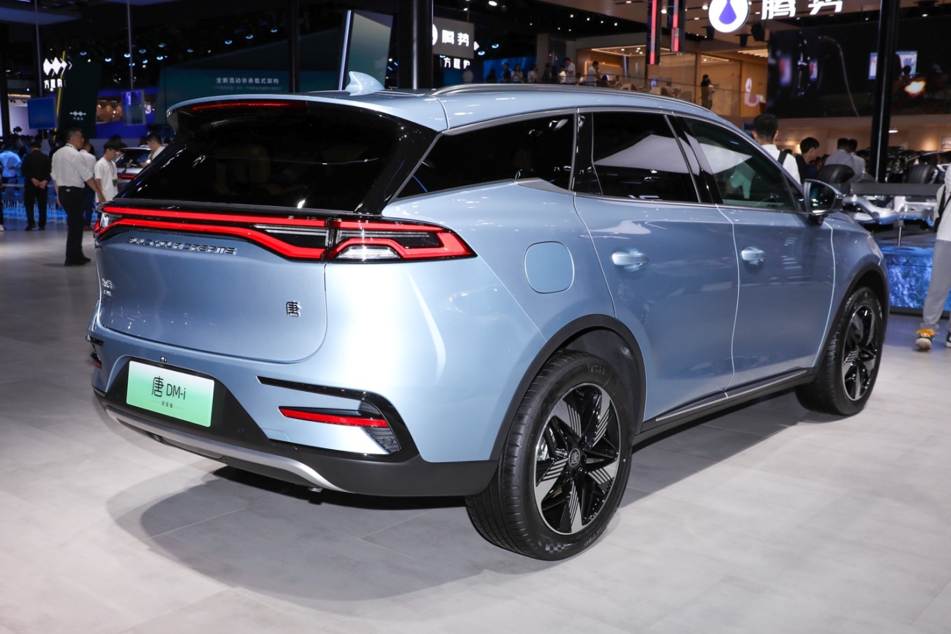 【唐新能源DM-i 冠军版 1.5T 200km 前驱尊享型 7座图片-汽车图片大全】-易车