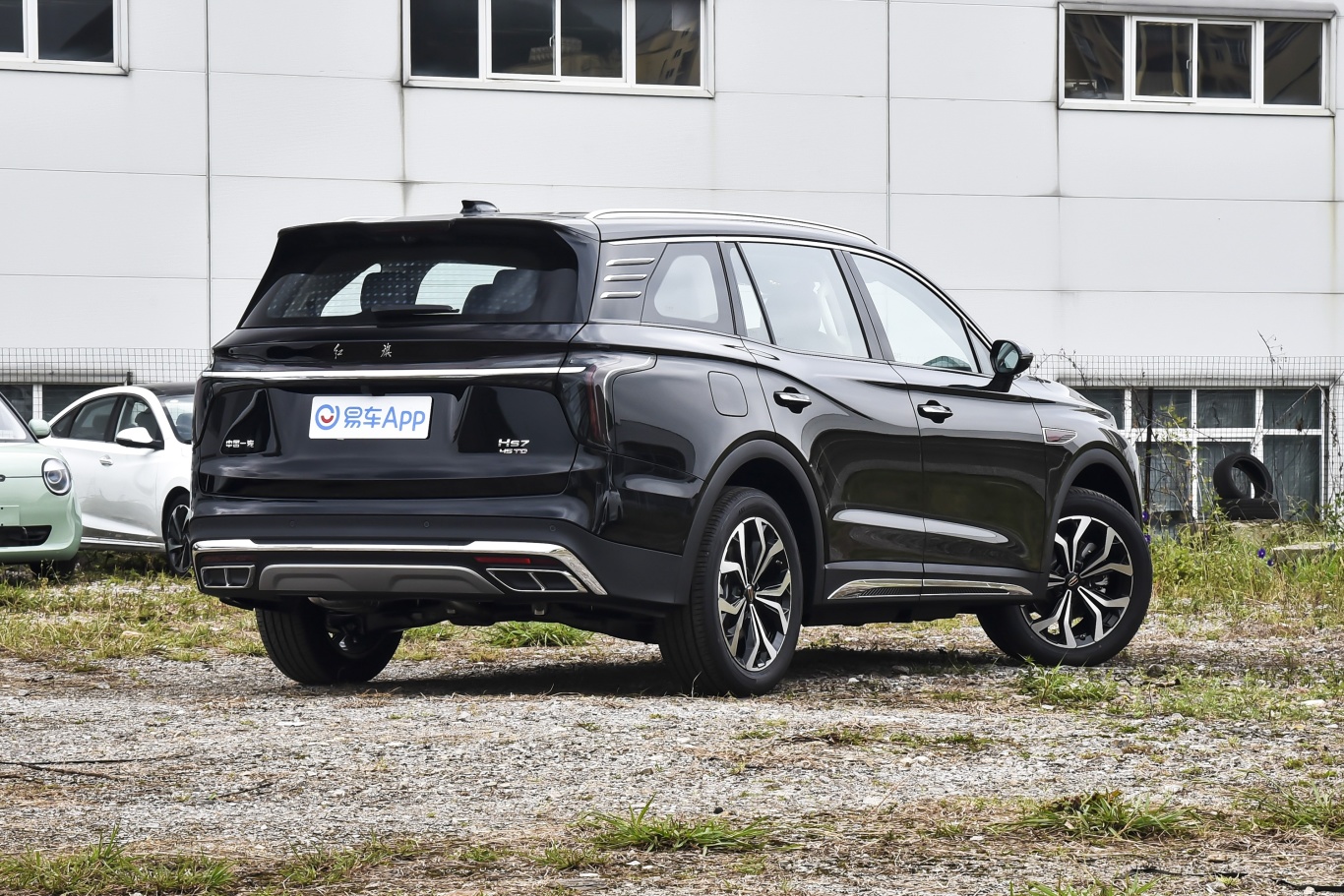 【红旗HS72.0T 两驱旗享版 7座侧后45度车头向右水平图片-汽车图片大全】-易车