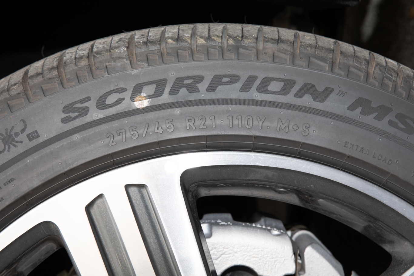 【极石011.5T 235km 尊享版 6座动力底盘图片-汽车图片大全】-易车