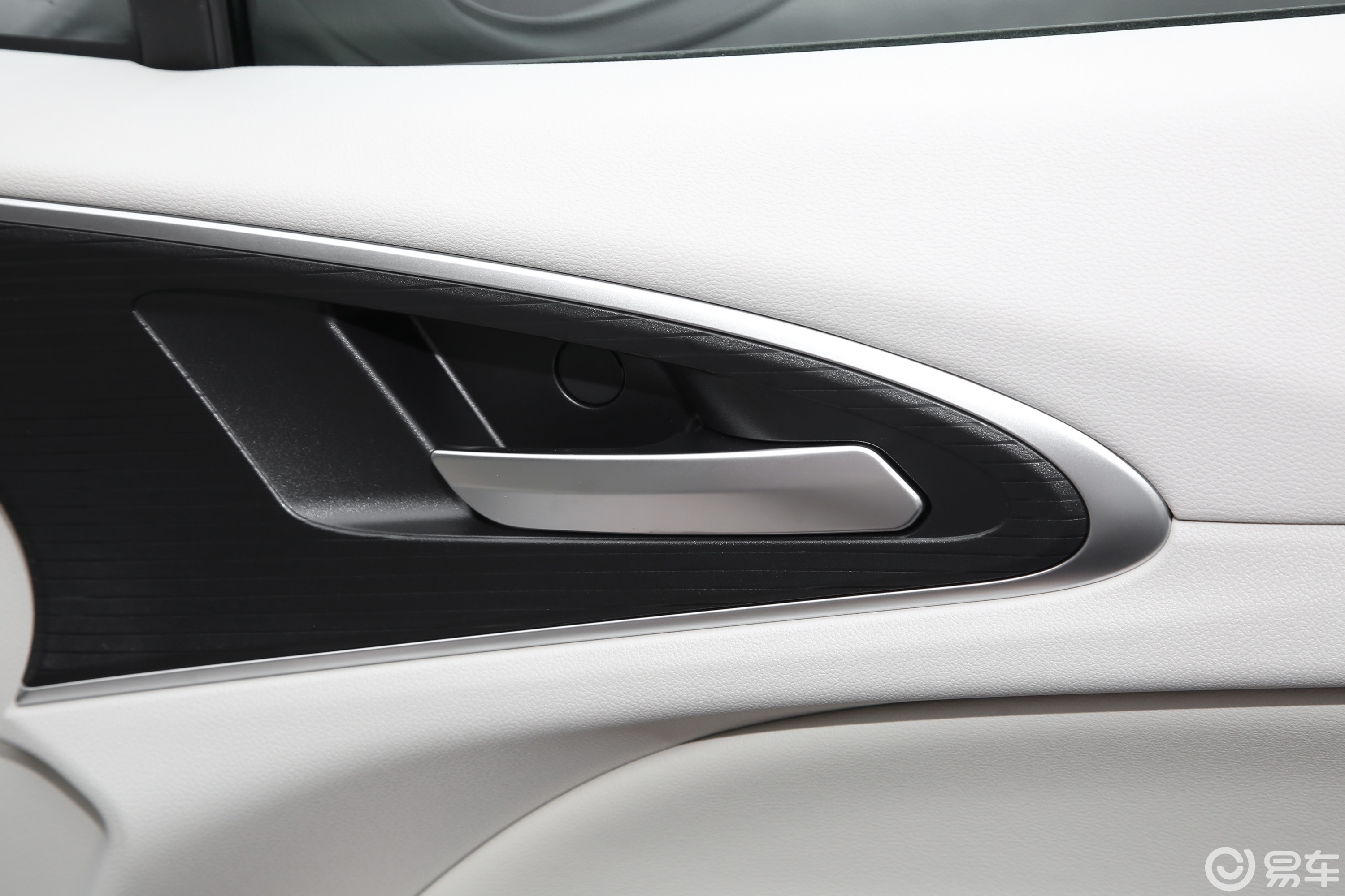 【欧拉好猫401km 尊荣型副驾驶位图片-汽车图片大全】-易车