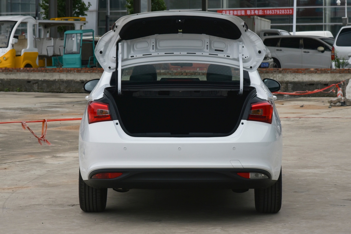 【艾瑞泽51.5L CVT风尚型后备厢图片-汽车图片大全】-易车