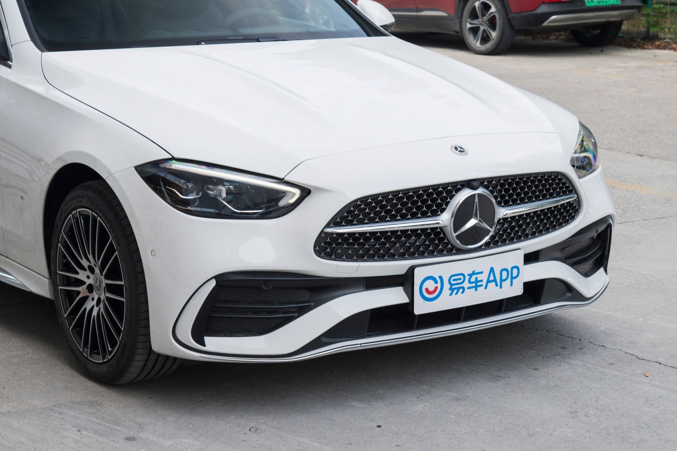 【奔驰C级C 200 L 运动版前格栅侧俯拍图片-汽车图片大全】-易车