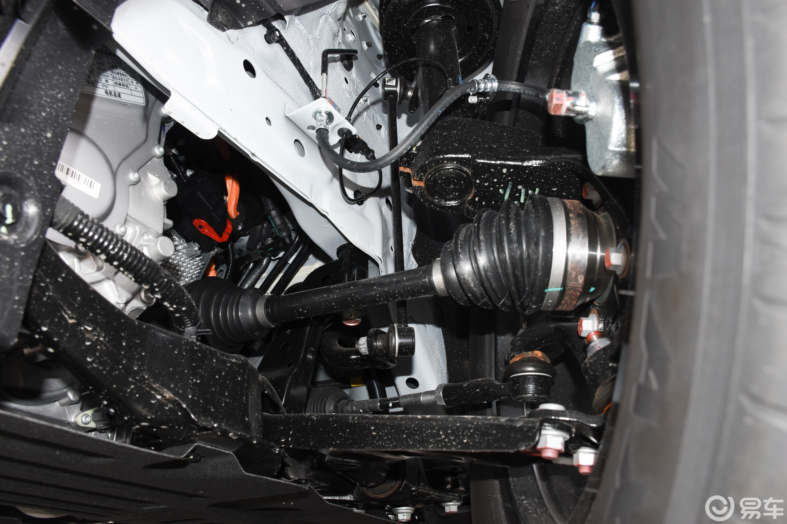 【哈弗猛龙1.5T 145km 探索版左侧前悬挂图片-汽车图片大全】-易车