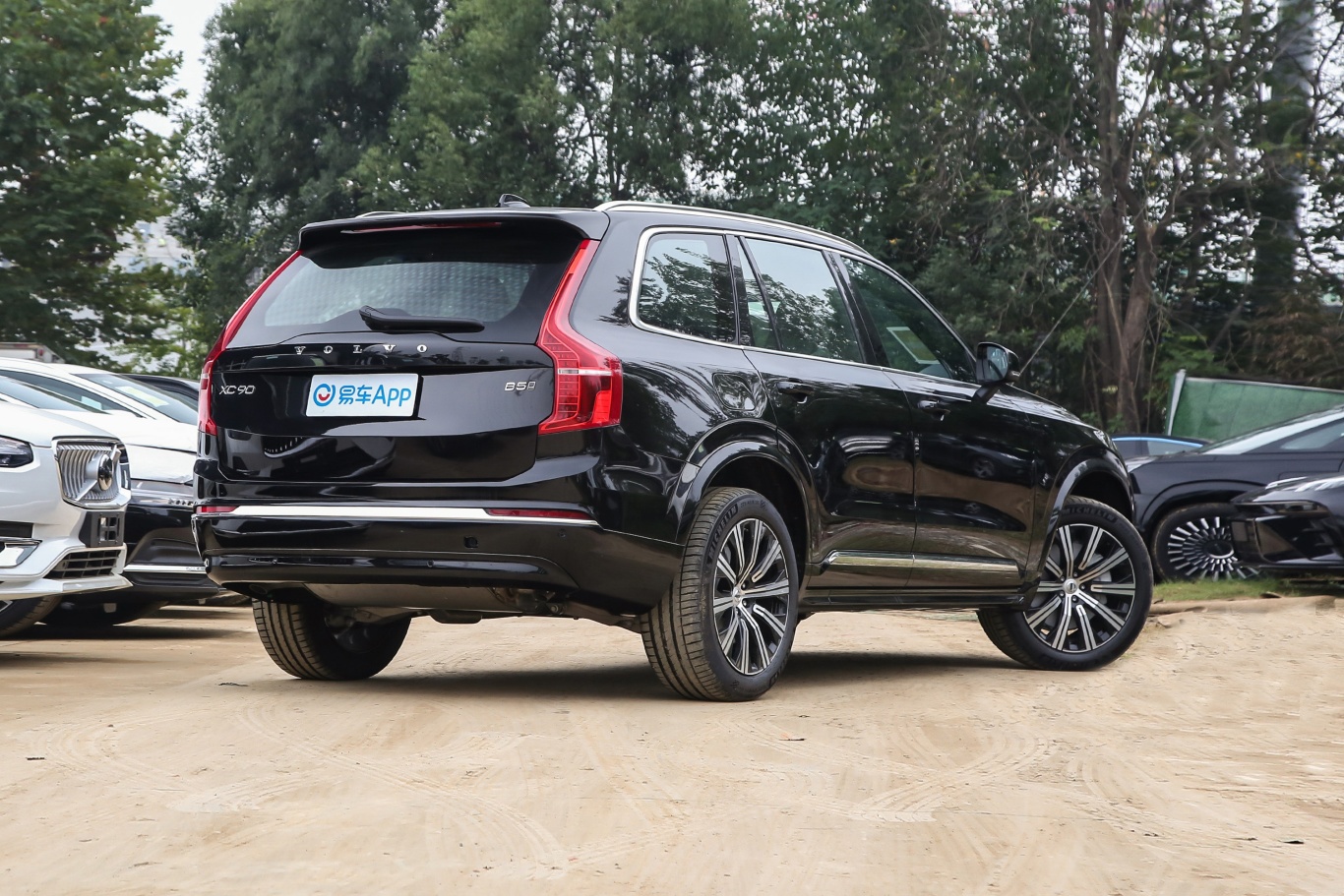 【沃尔沃XC90B5 智行豪华版 5座侧后45度车头向右水平图片-汽车图片大全】-易车