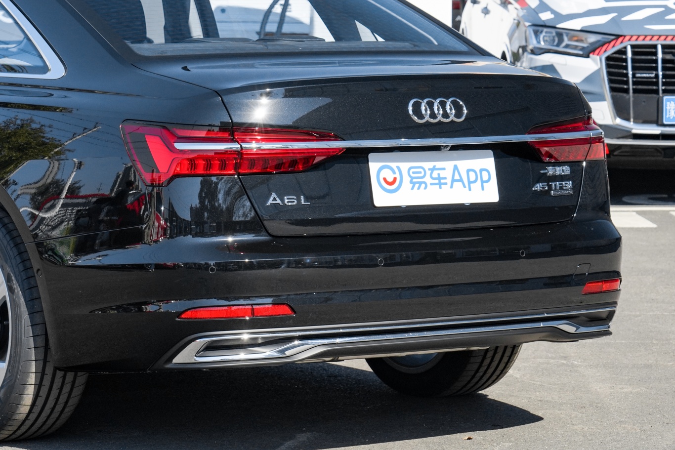 【奥迪A6L45 TFSI quattro 臻选致雅型车尾特写图片-汽车图片大全】-易车