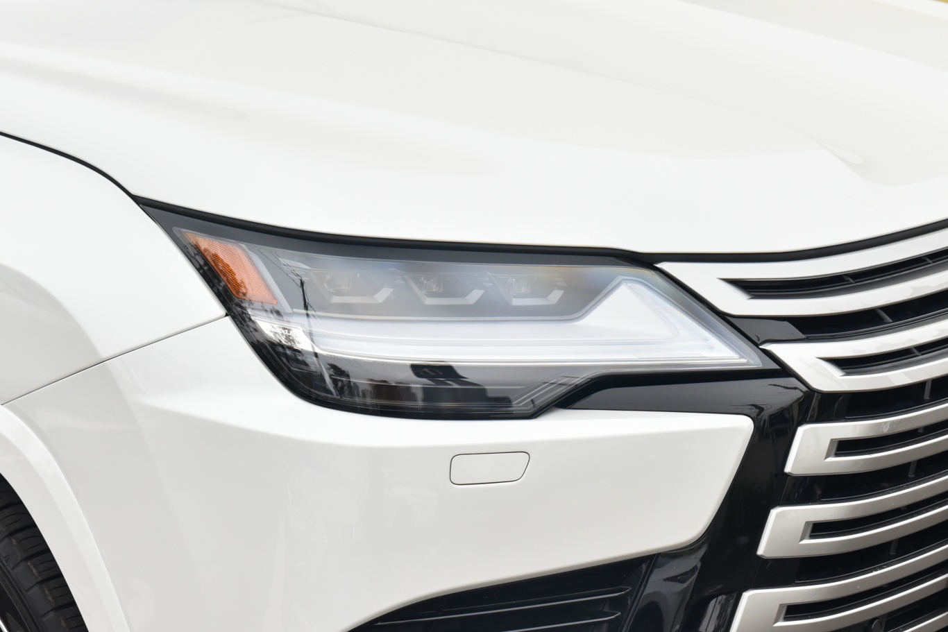【雷克萨斯LXLX600 基本型大灯侧45度俯拍图片-汽车图片大全】-易车