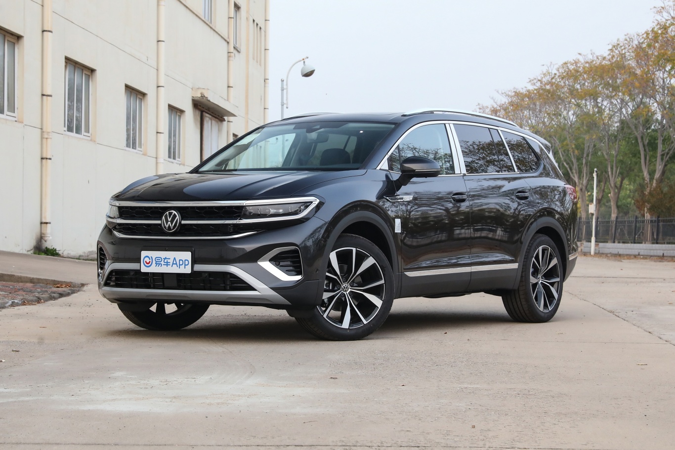 【揽境改款 530TSI 四驱旗舰胜境版Pro 7座侧前45度车头向左水平图片-汽车图片大全】-易车