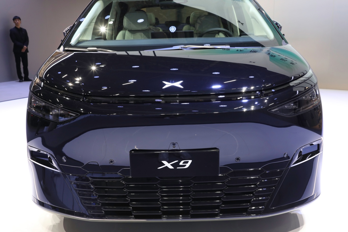 【小鹏X9图片-汽车图片大全】-易车