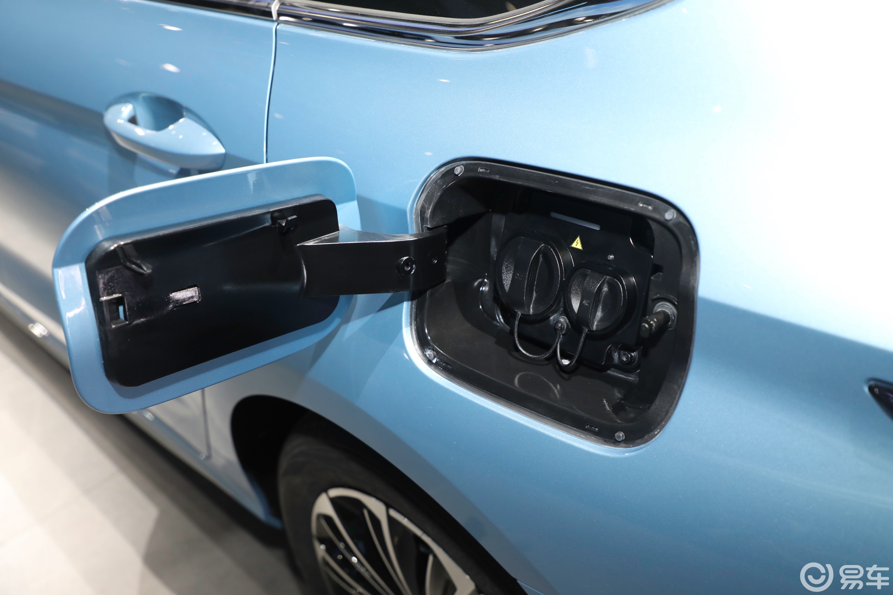 【风云A8图片-汽车图片大全】-易车