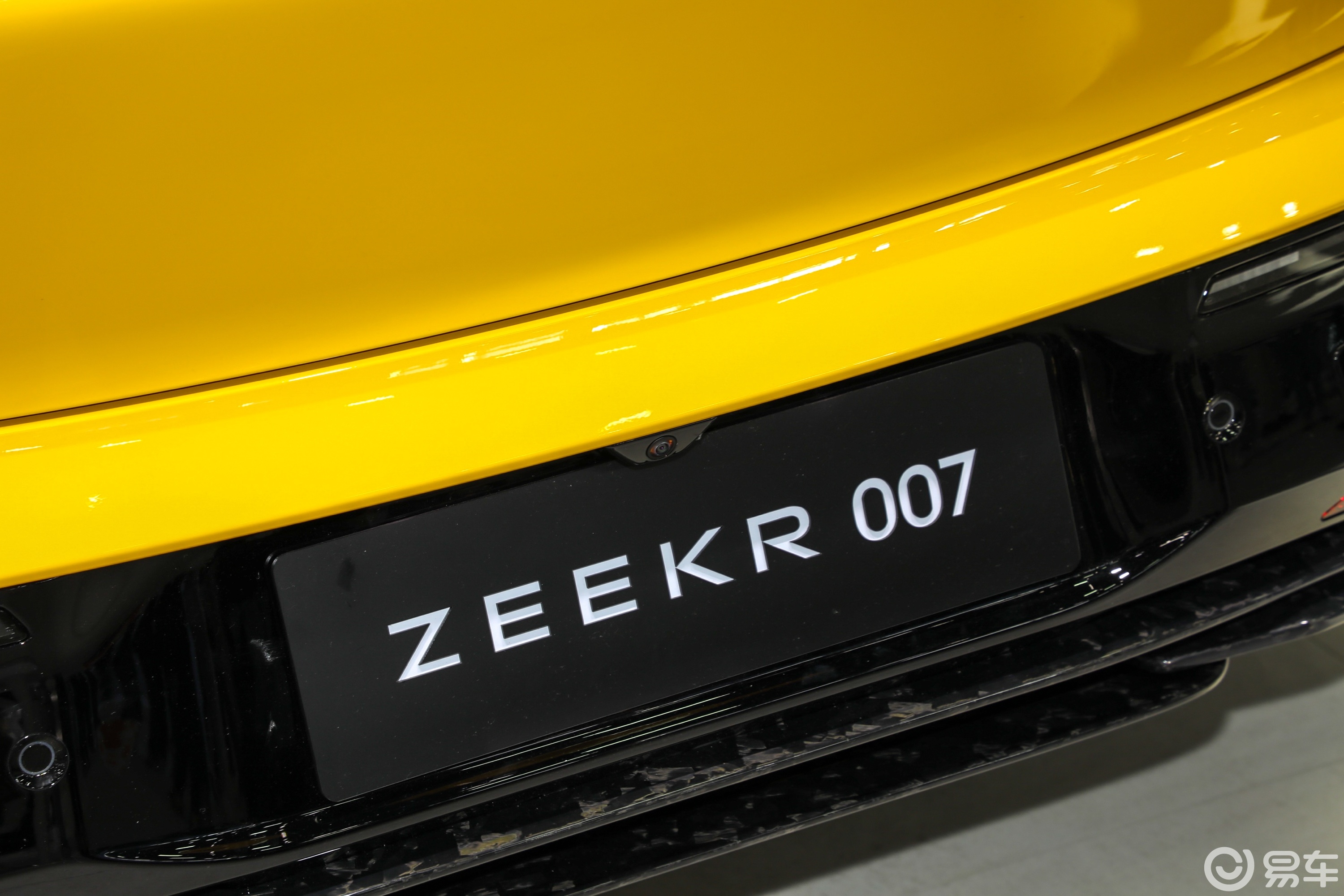 【ZEEKR 007图片-汽车图片大全】-易车