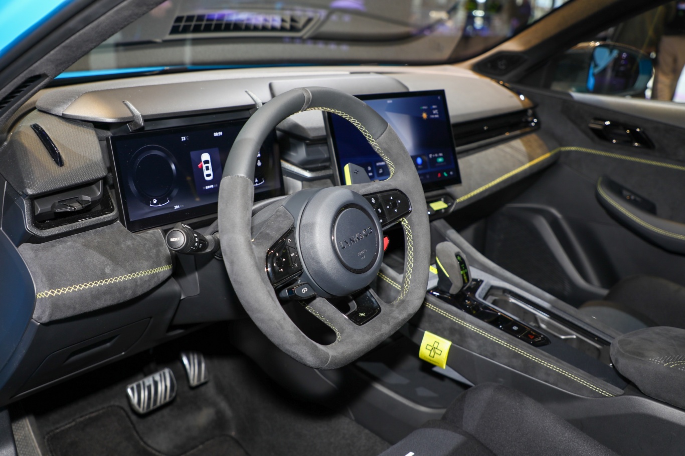 【领克0303+ 2.0T 自动两驱TCR Cyan 2座图片-汽车图片大全】-易车