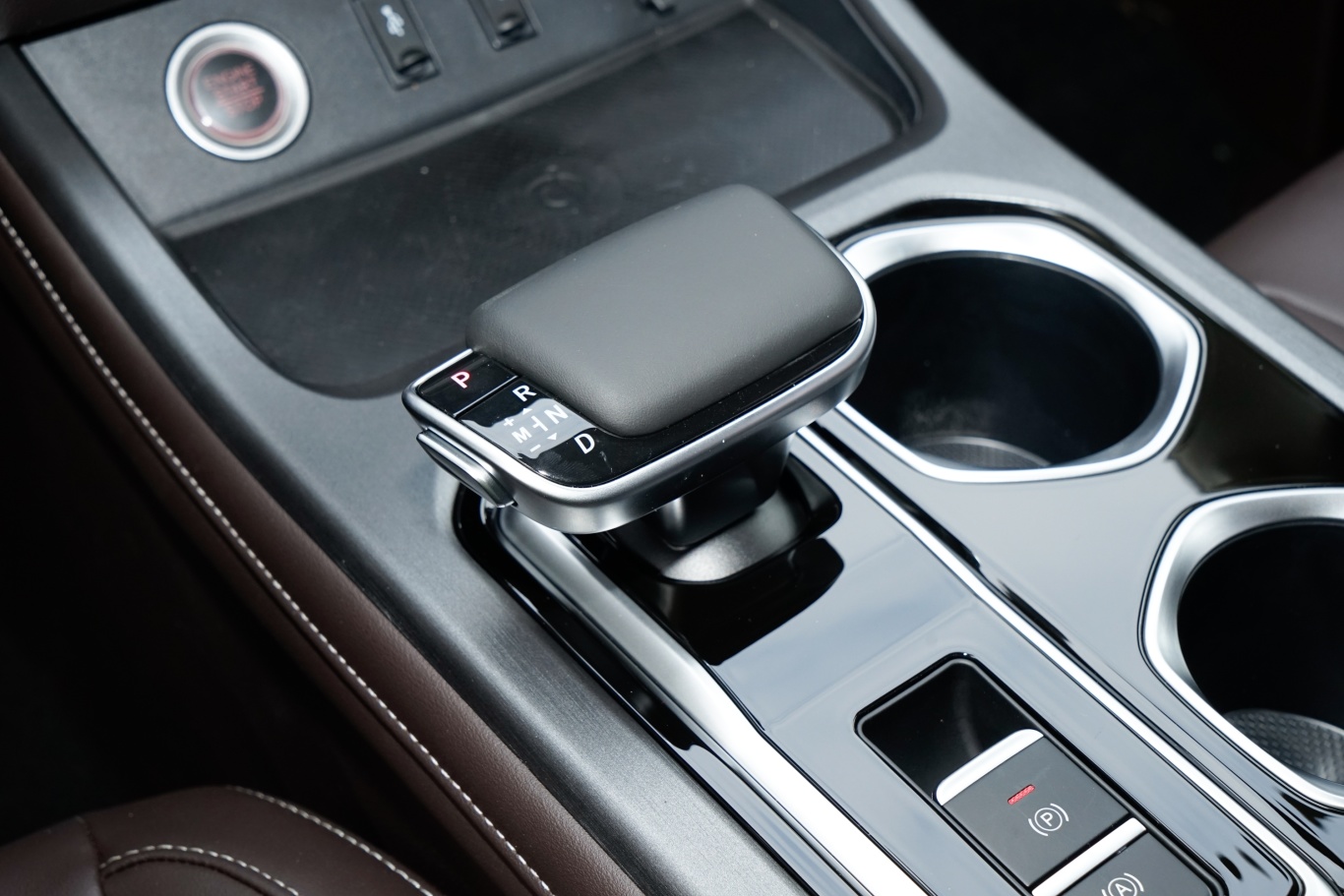 【锐胜王牌M72.0L 自动长轴商务型 9座换挡杆图片-汽车图片大全】-易车